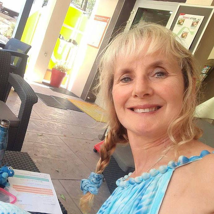 Natalie Pilley Pro Profile - Gens de Confiance