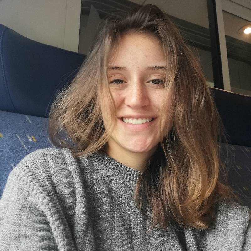 Profil Pro Laura Fernández-Sequeira - Gens de Confiance