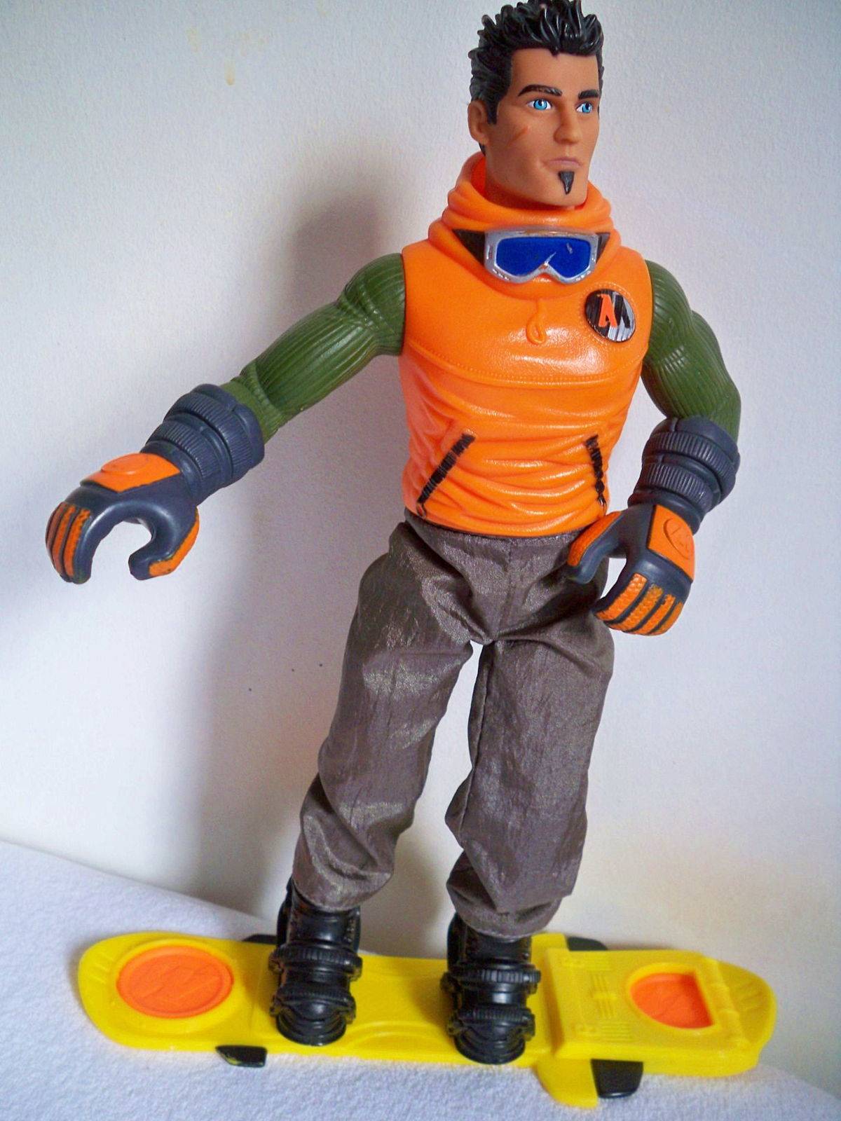 Vends "ACTION MAN Snowboard Extreme" marque "HASBRO" de 2002 Neuf sur ...