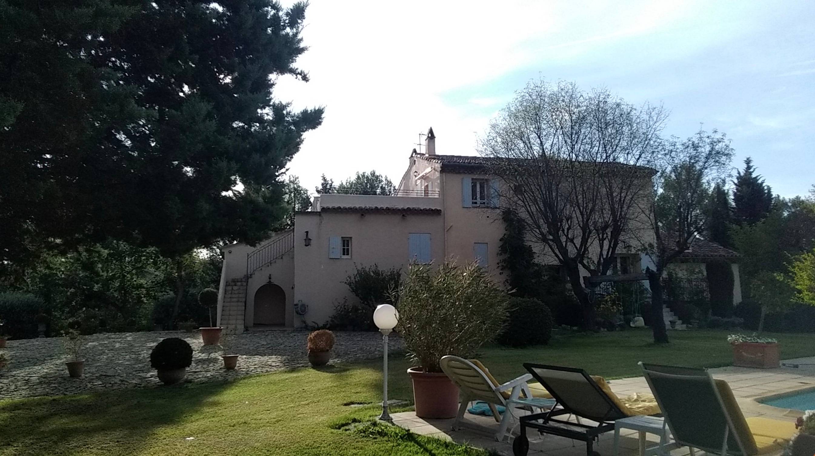 Loue à FUVEAU T3 meublé 75m² +Terrasse 25m² à 15 min d’Aix-en-Provence ...