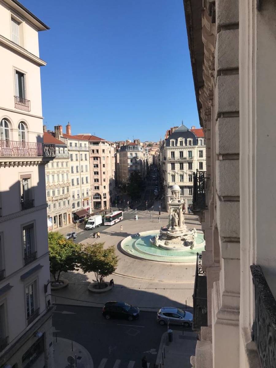 Vends Appartement T3 72m² Angle Rue Gasparin / Place des Jacobins ...
