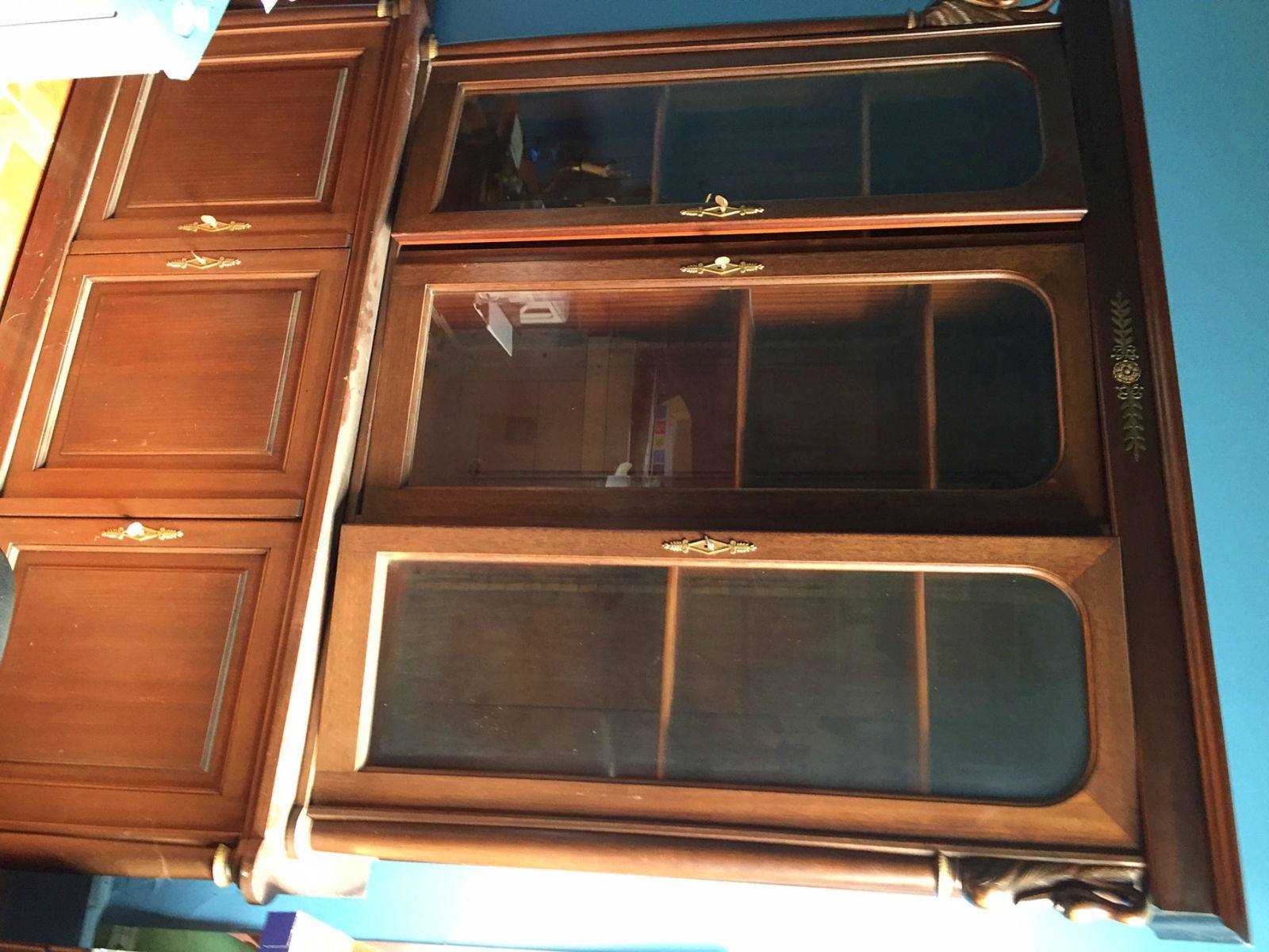 Armoire style empire contemporaine sur Gens de Confiance