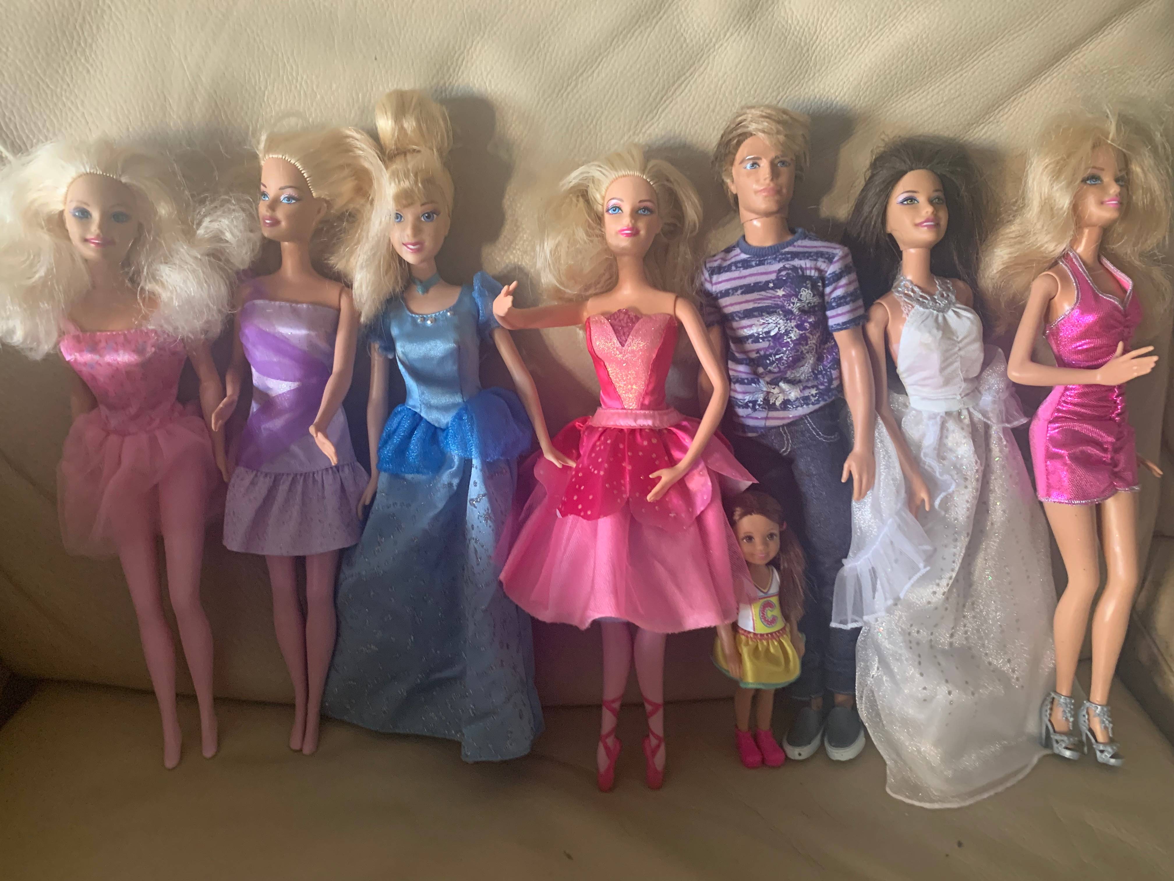 Vends Barbie poupée mattel sur Gens de Confiance