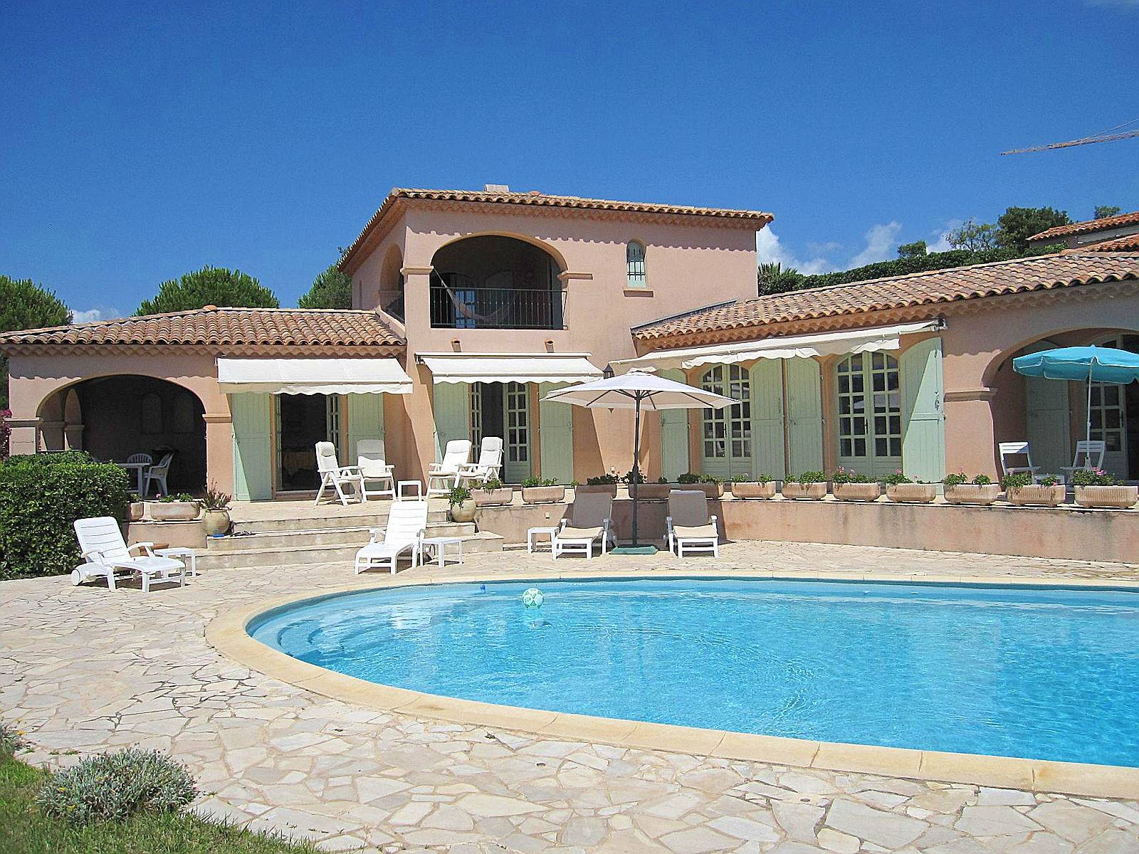 Loue belle villa provençale, vue mer, piscine, 11 couchages, Sainte ...