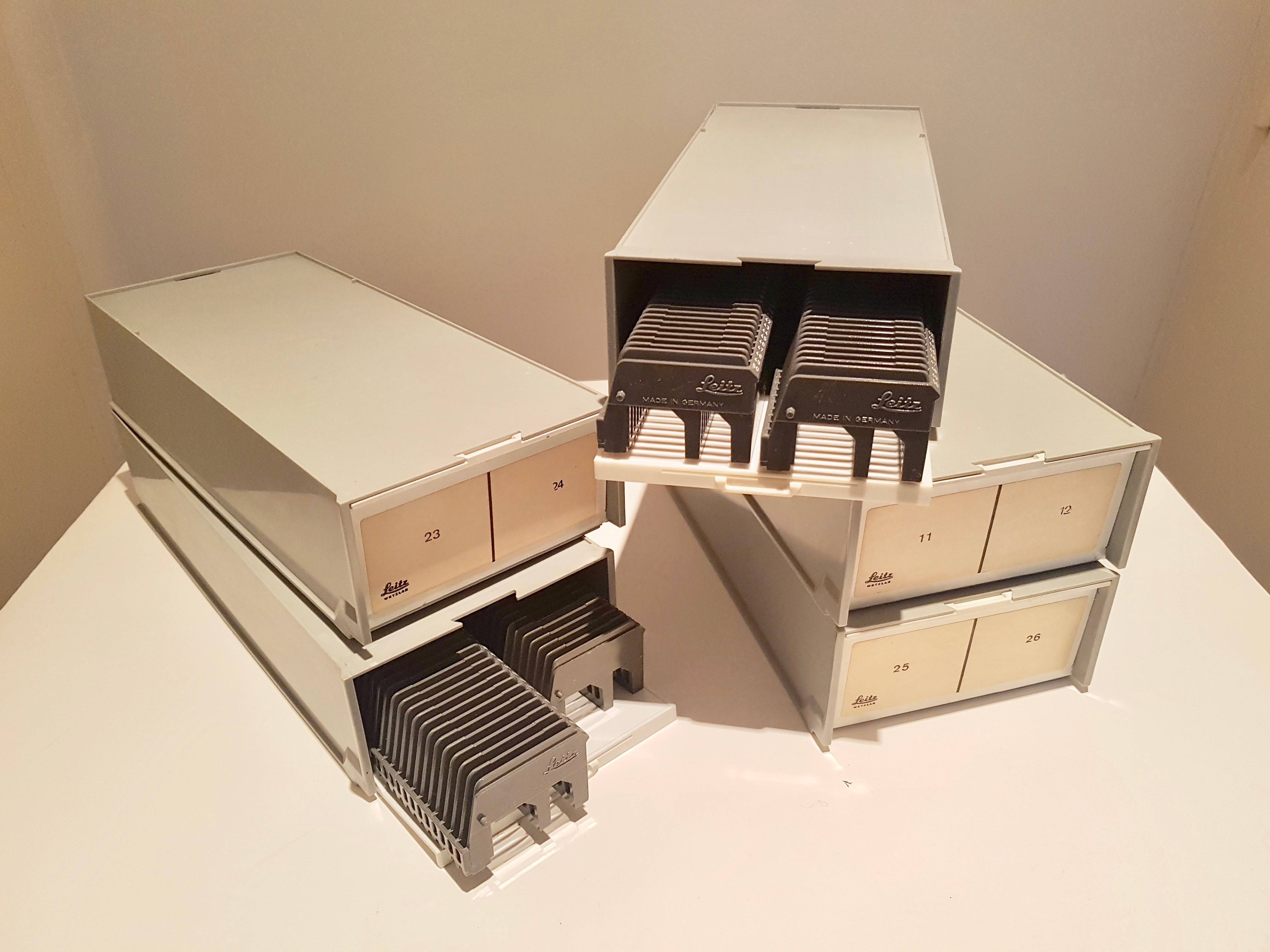 7 Boites de rangement Diapositives Leitz / 700 diapos rangées ! on Gens ...