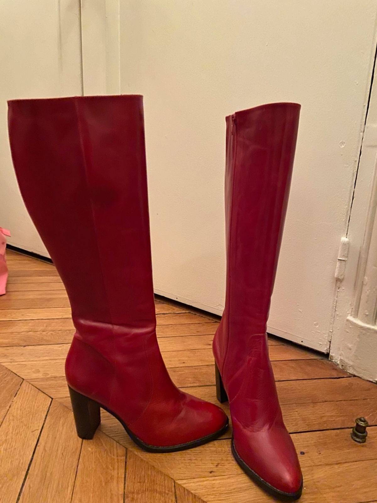 Bottes rouges en cuir toutes neuves 41 sur Gens de Confiance