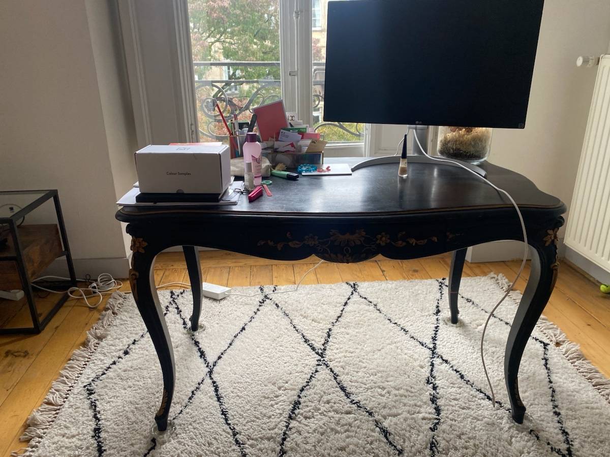 Bureau style Louis XVI on Gens de Confiance