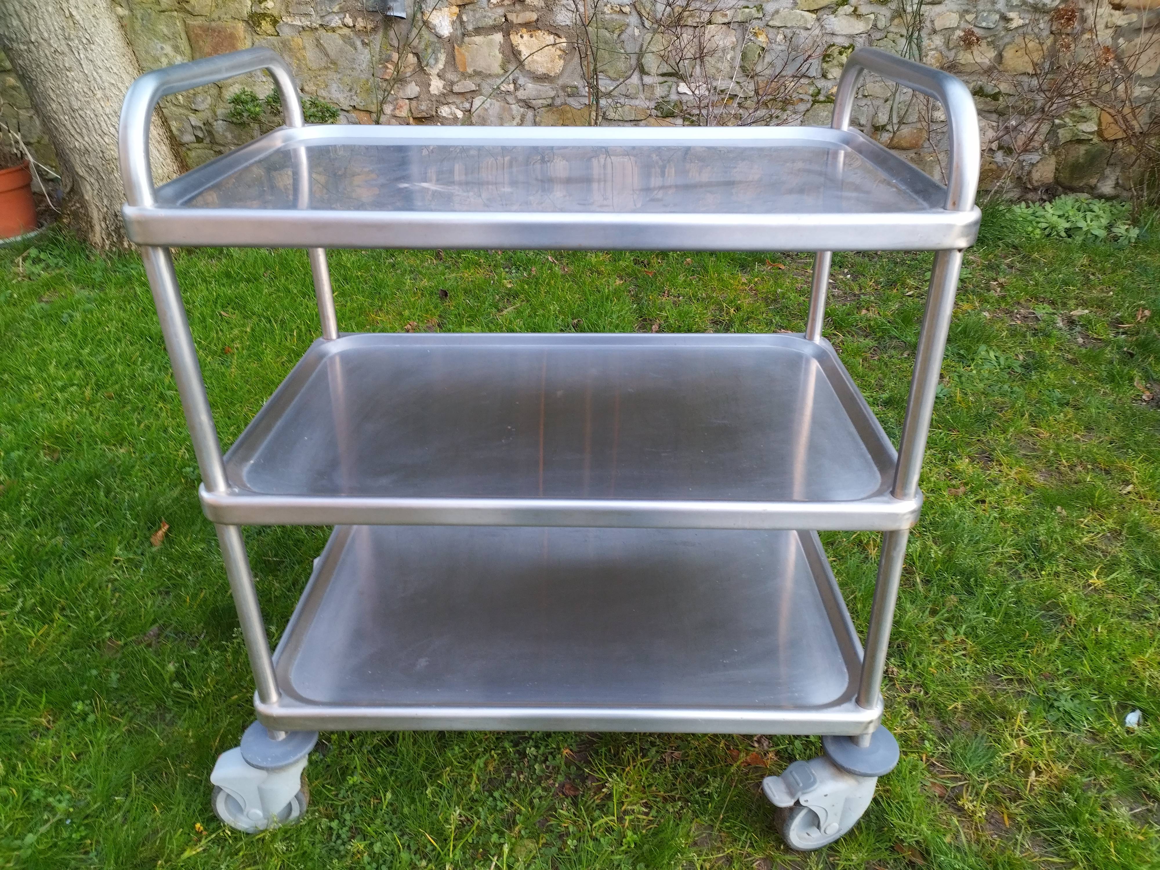 Chariot de service inox professionnel de marque BOURGEAT on Gens de ...