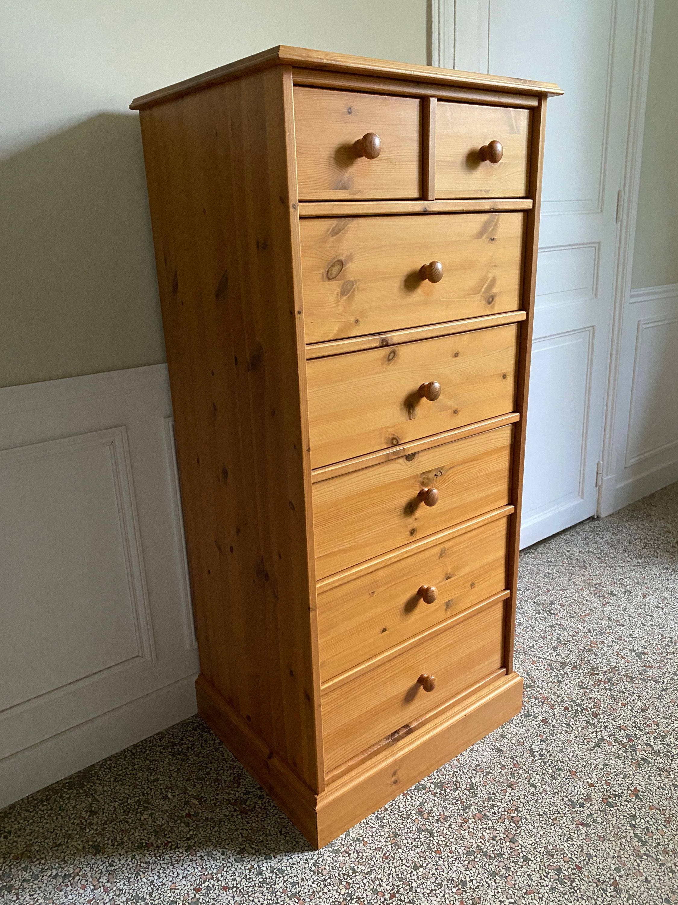 Vends chiffonnier semainier en pitchpin vintage à 7 tiroirs meuble de ...