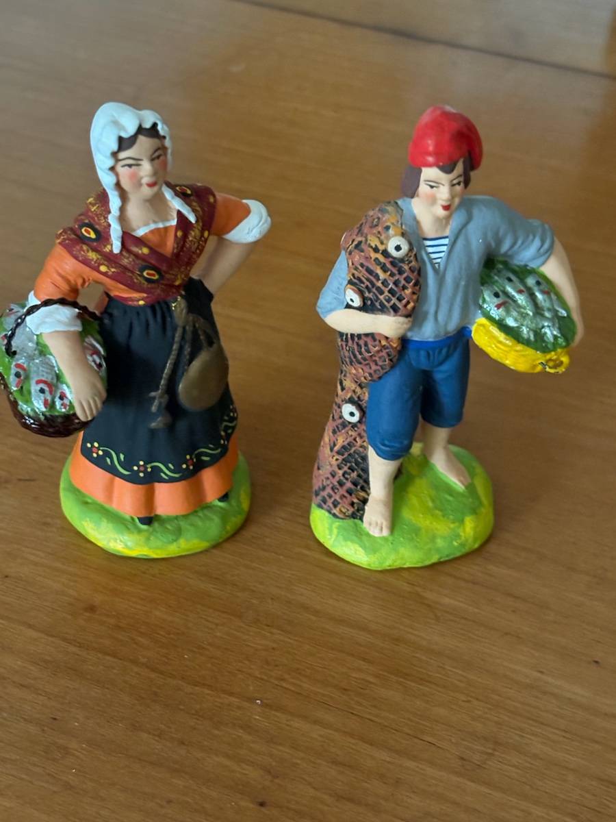 Vends 2 santons Marcel Carbonel sur Gens de Confiance