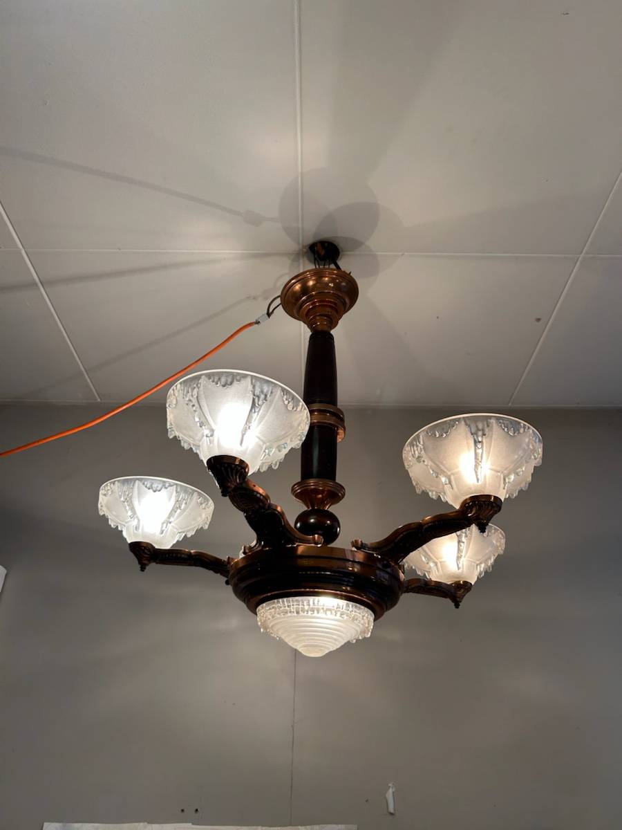 Superbe lustre 1930 Art Déco de Ezan France modèle glaçons sur Gens de ...