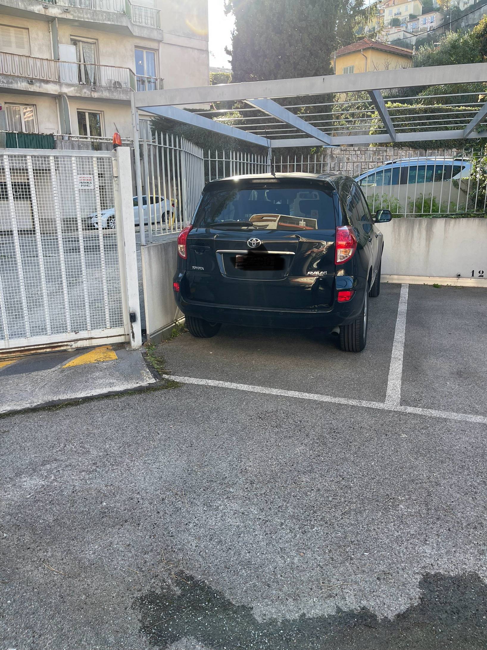 Loue parking - 11m² - Nice Nord sur Gens de Confiance