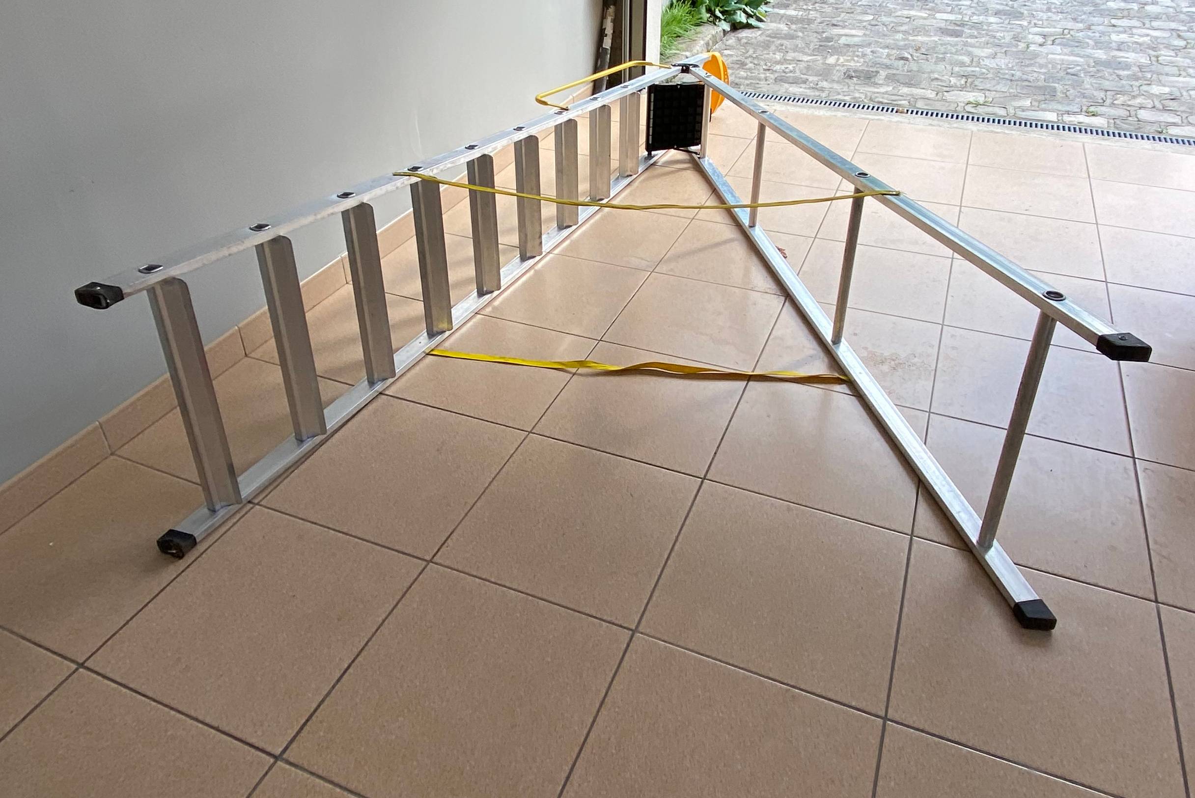 Escabeau professionnel, 10 marches, main courante, 3, 15m on Gens de ...