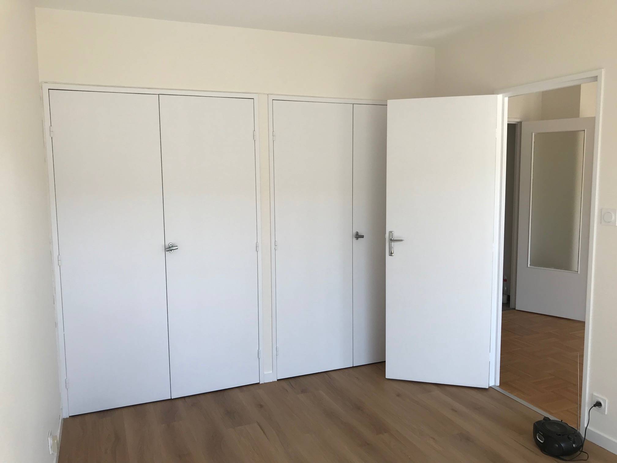 Loue appartement, 2 Pieces à rennes (proche métro Italie) sur Gens de ...