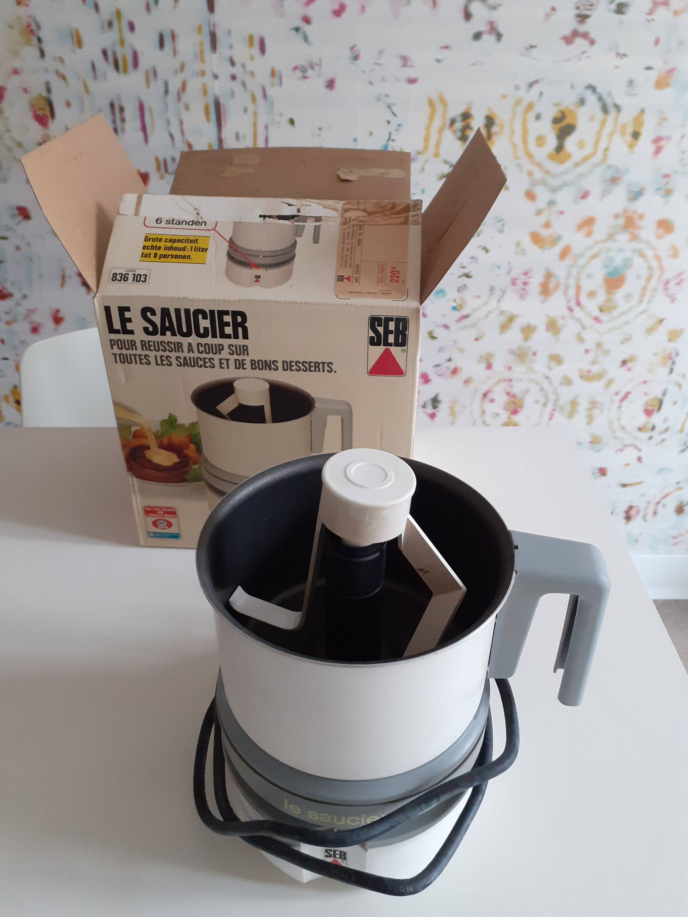 Le Saucier SEB, état neuf, jamais utilisé sur Gens de Confiance