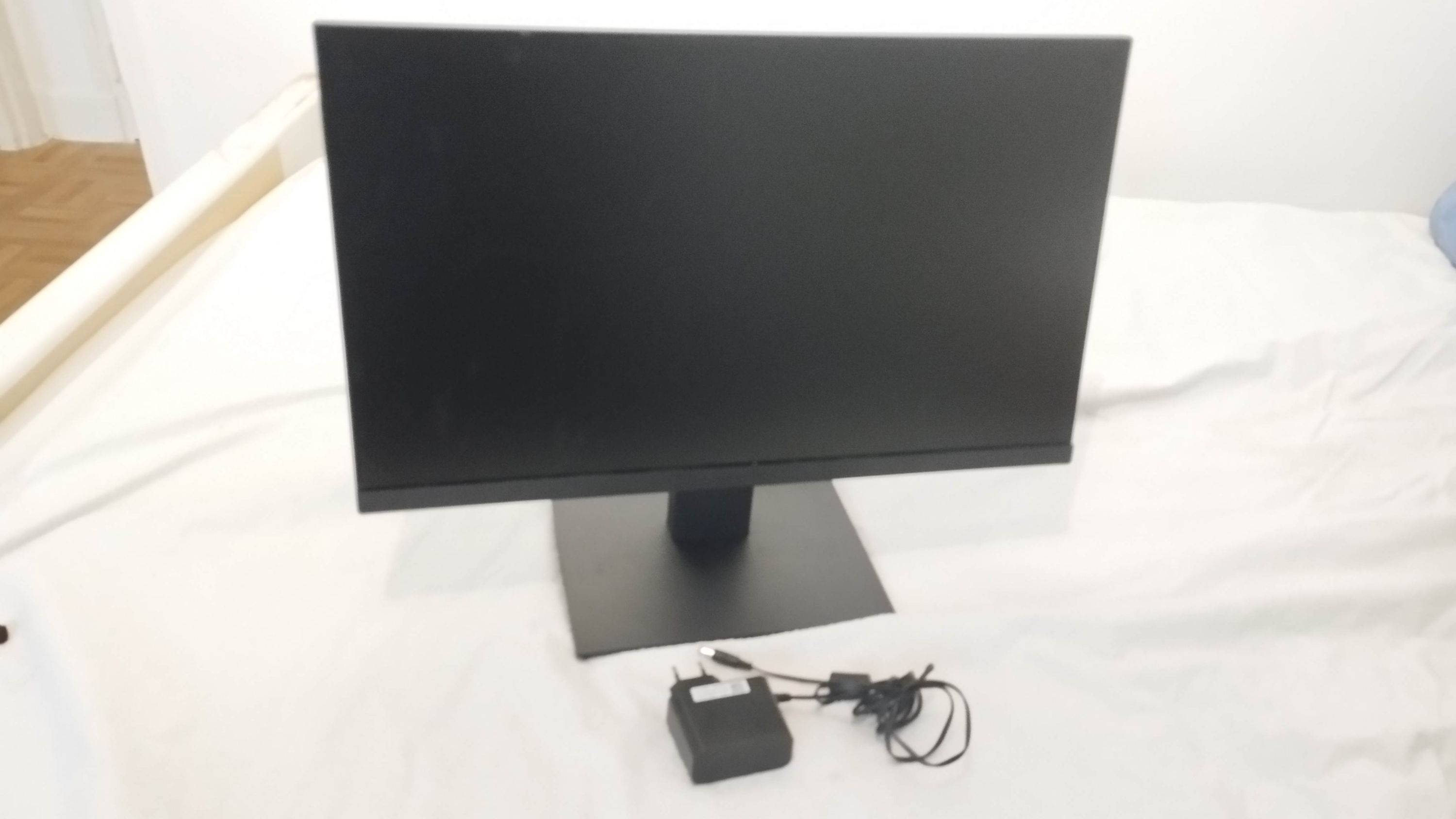 Vends écran PC Koorui 22" FHD 100Hz en parfait état, port HDMI 1.4 et ...