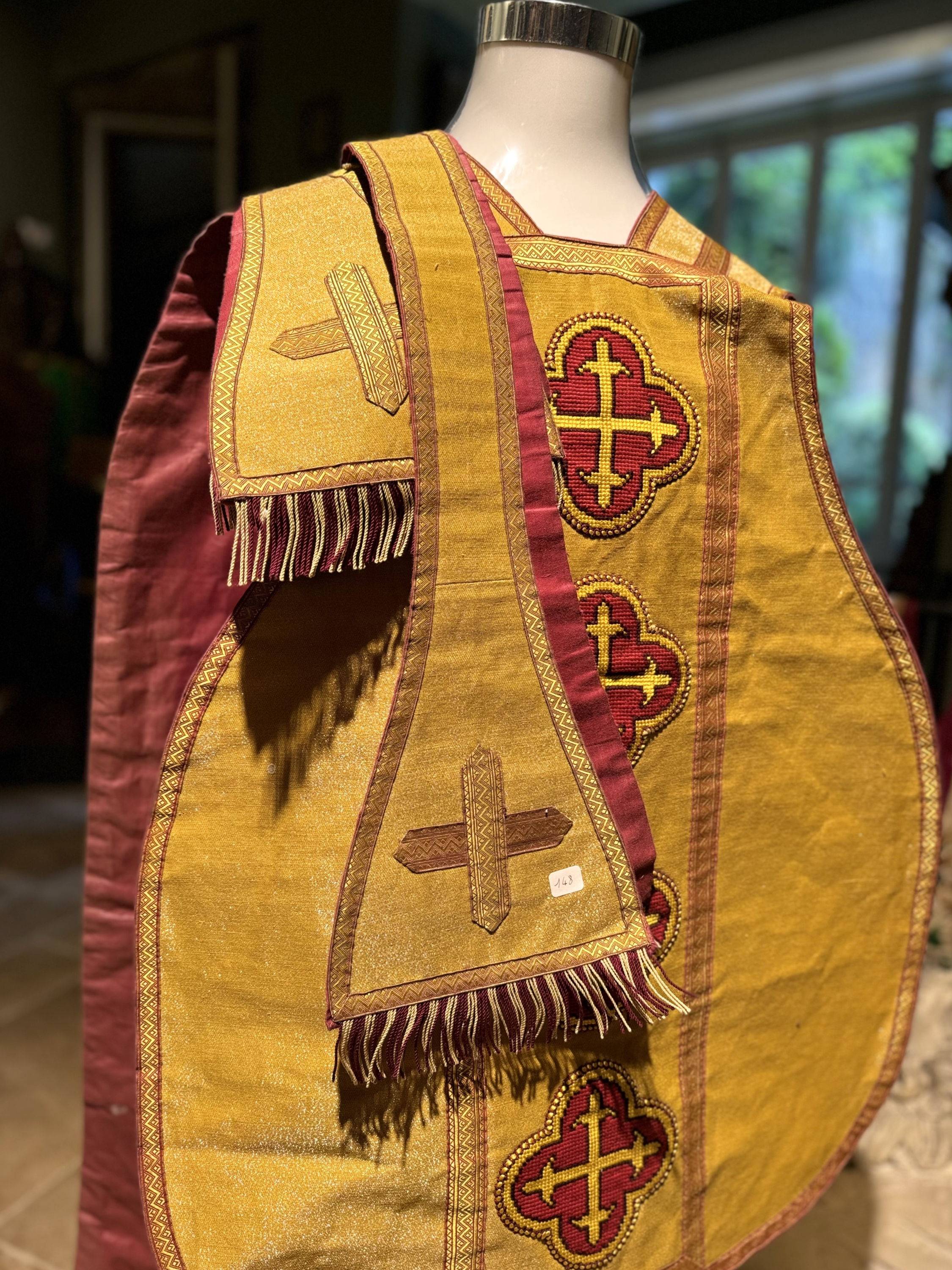 Chasuble Or Avec étole, Manipule Et Bourse - Fin XIXe sur Gens de Confiance