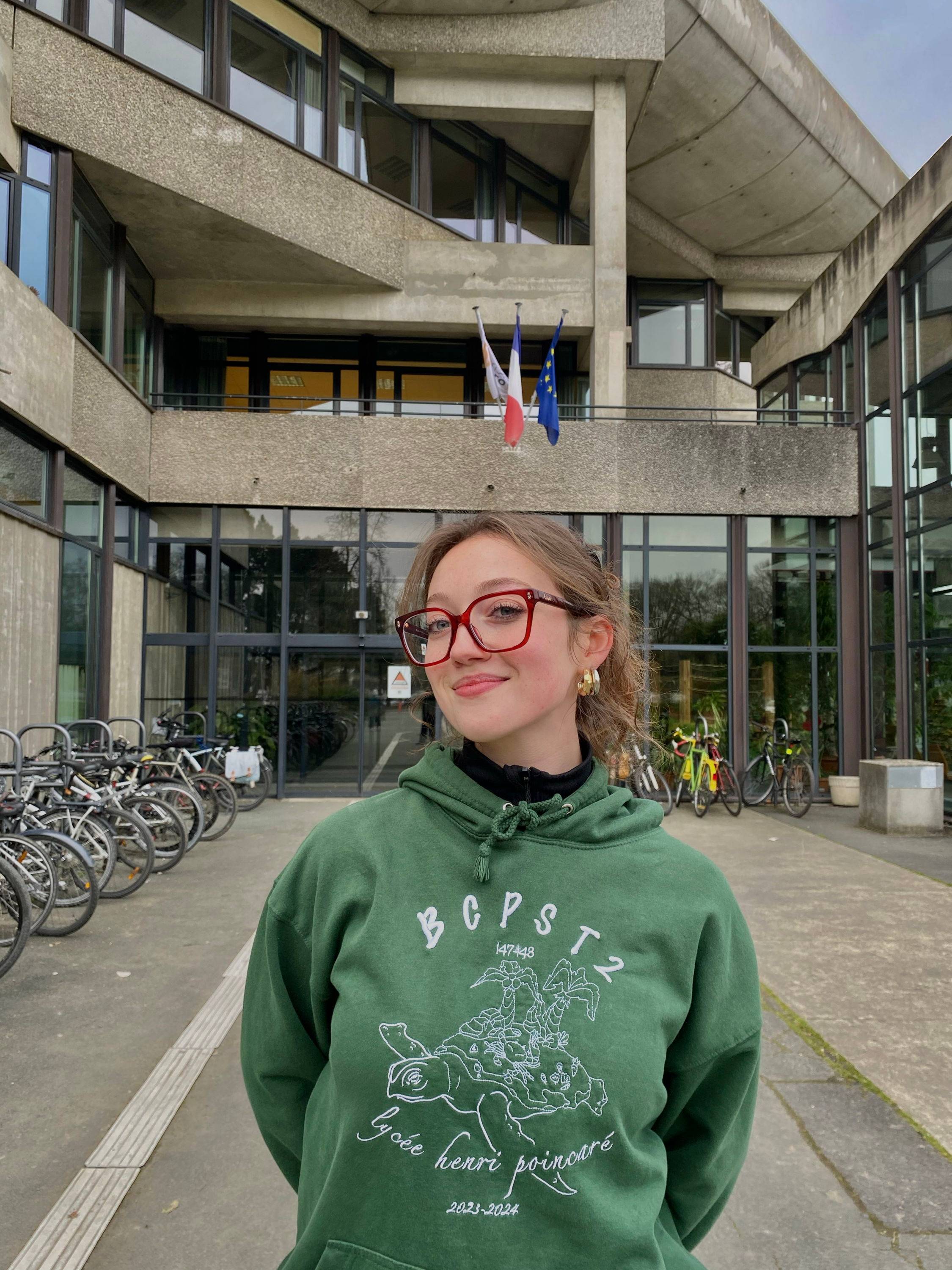 Propose Cours particuliers Maths-Physique-Chimie-Biologie niveau collège - lycée (de la 6e à la ...