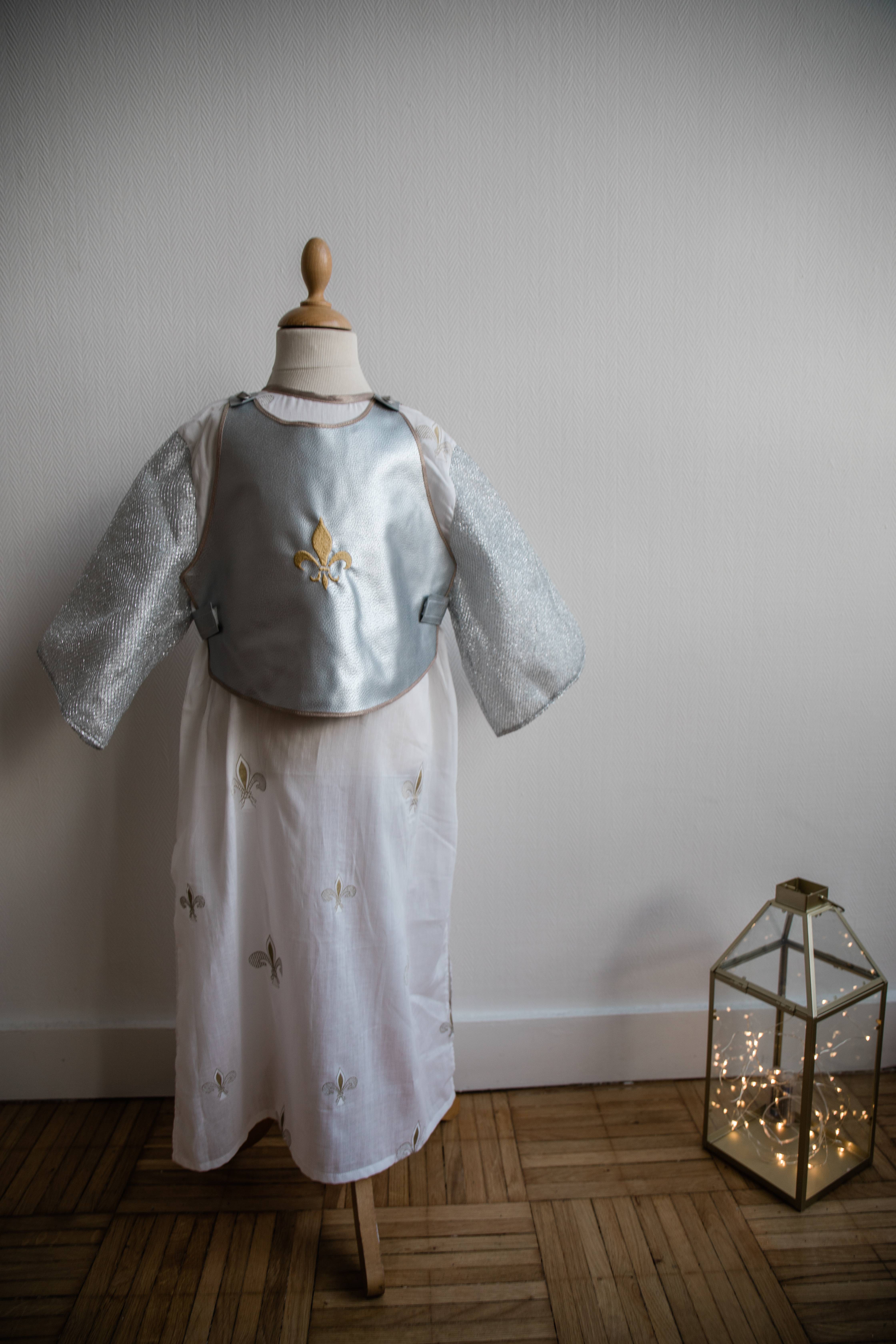 Costume de Jeanne d’Arc on Gens de Confiance