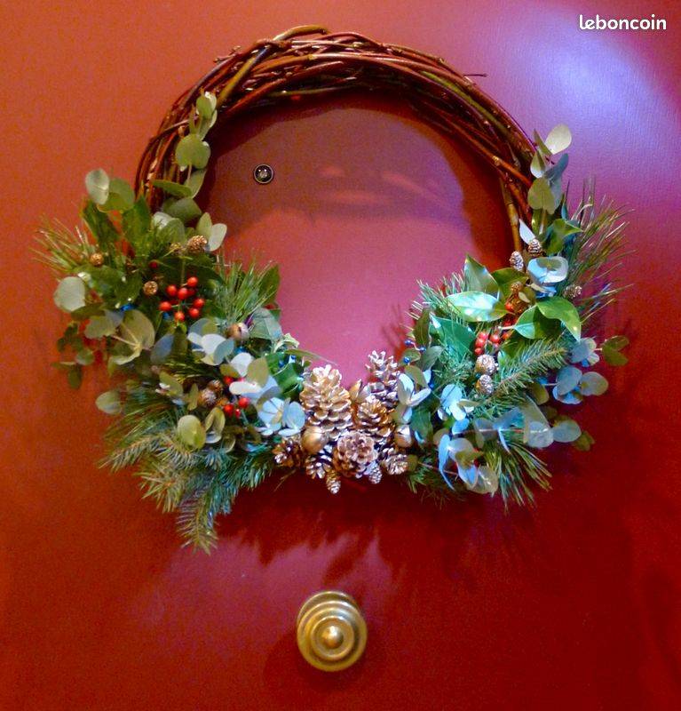 Couronnes de Noël, entièrement faites main, feuillage frais sur Gens de ...