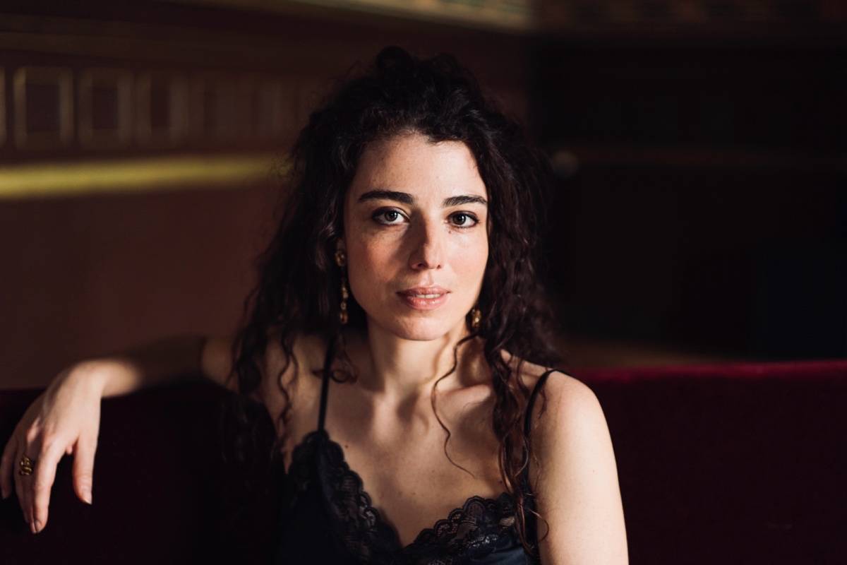 Propose Cours de chant et de solfège - chanteuse lyrique diplômée du Cnsmdp on Gens de Confiance