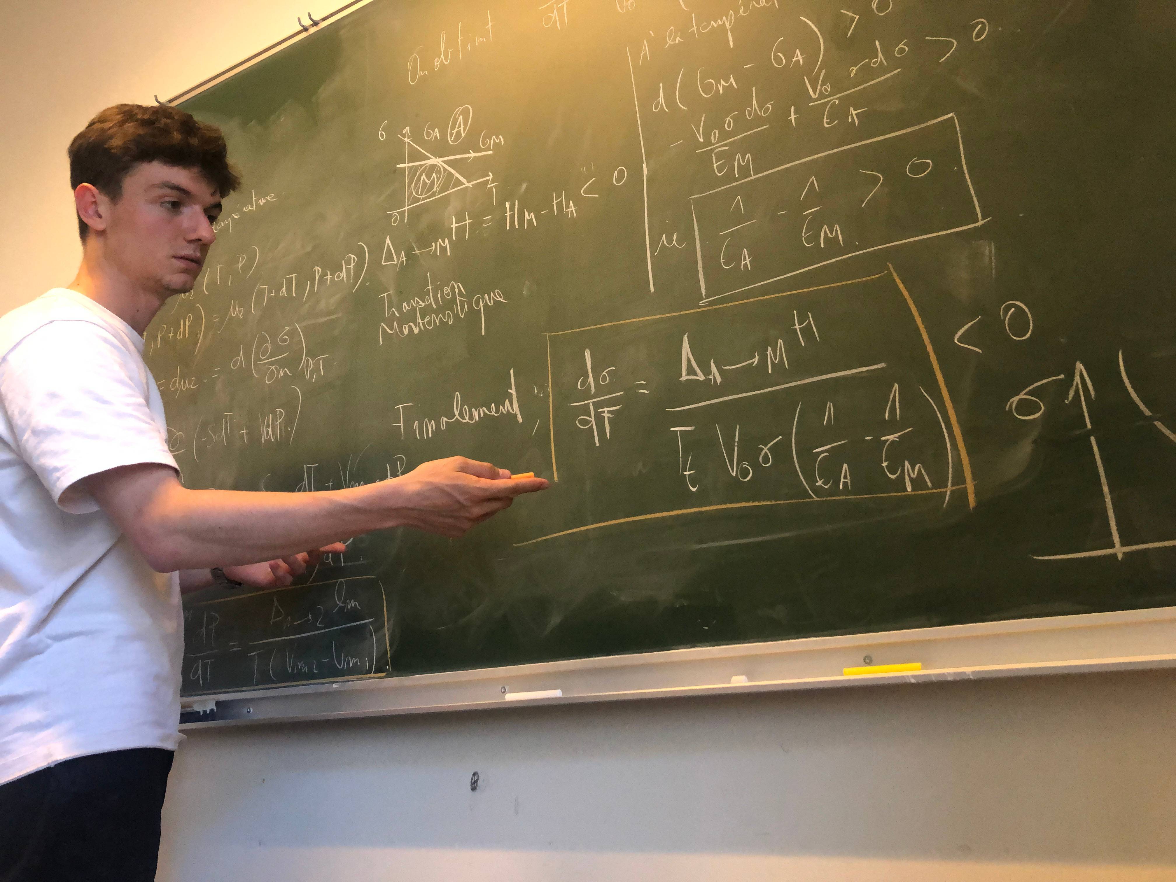 Propose Cours de maths (Collège/Lycée) sur Gens de Confiance