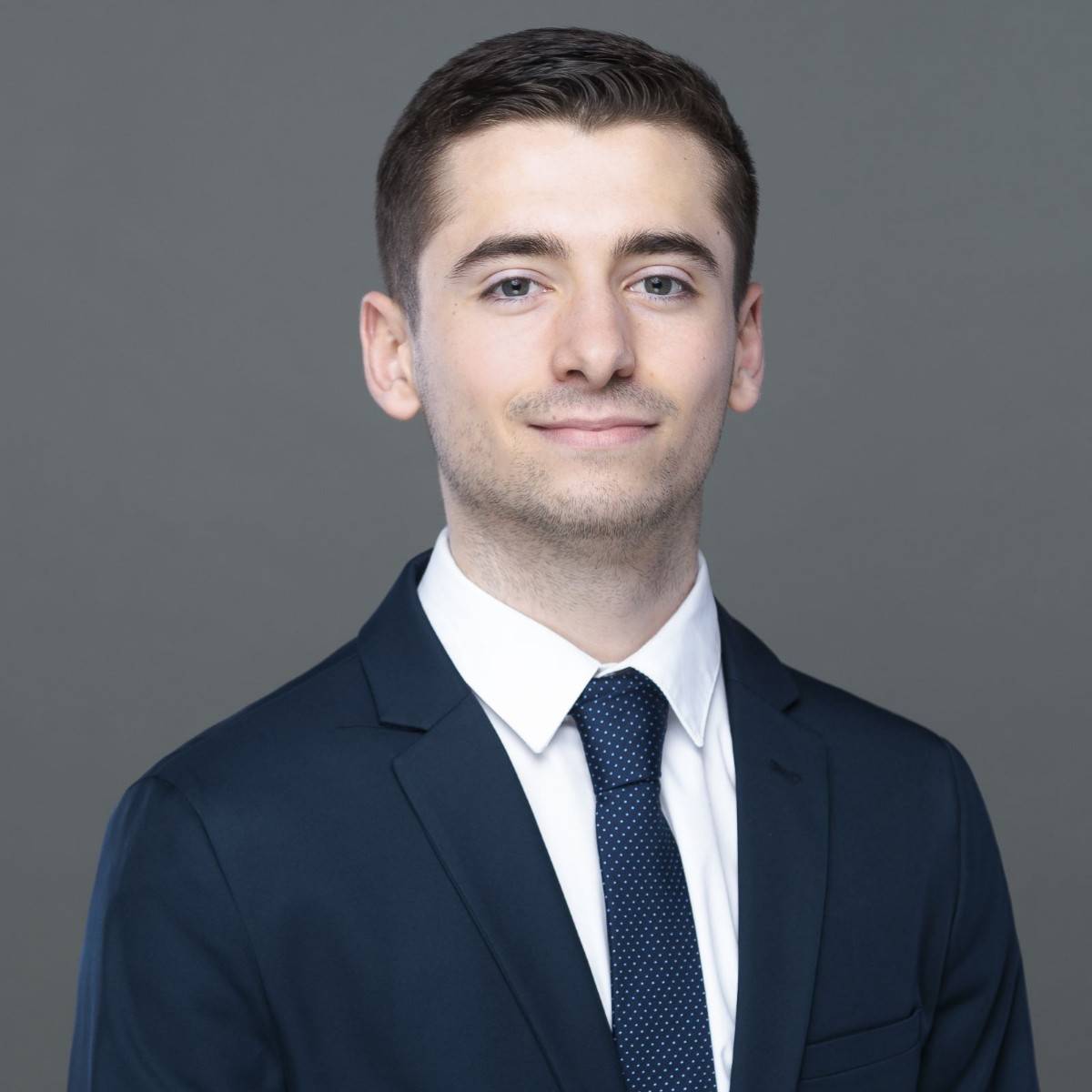 Cours particuliers, dont maths (étudiant à Sciences Po) on Gens de Confiance