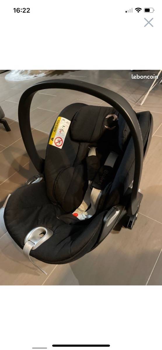 Cosy Cybex Cloud Q + base Isofix et adaptateurs Yoyo sur Gens de Confiance