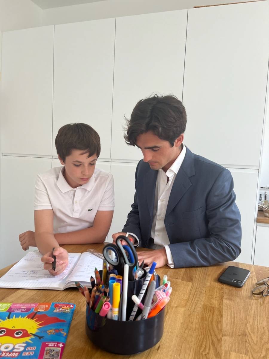 Propose aide aux devoirs + Dossiers scolaires sur Gens de Confiance