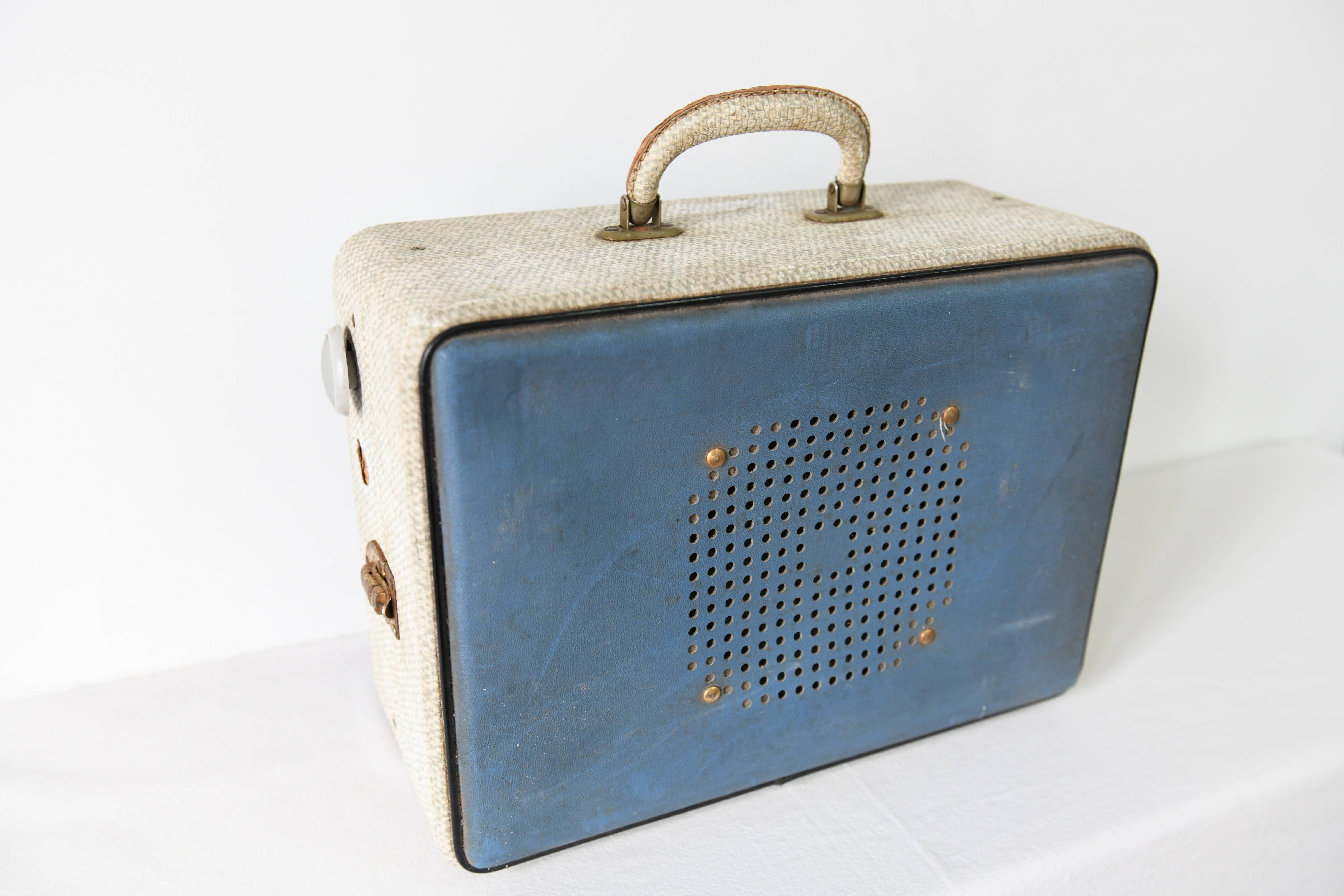 Electrophone vintage Pathé Marconi, années 1960, pour déco on Gens de ...