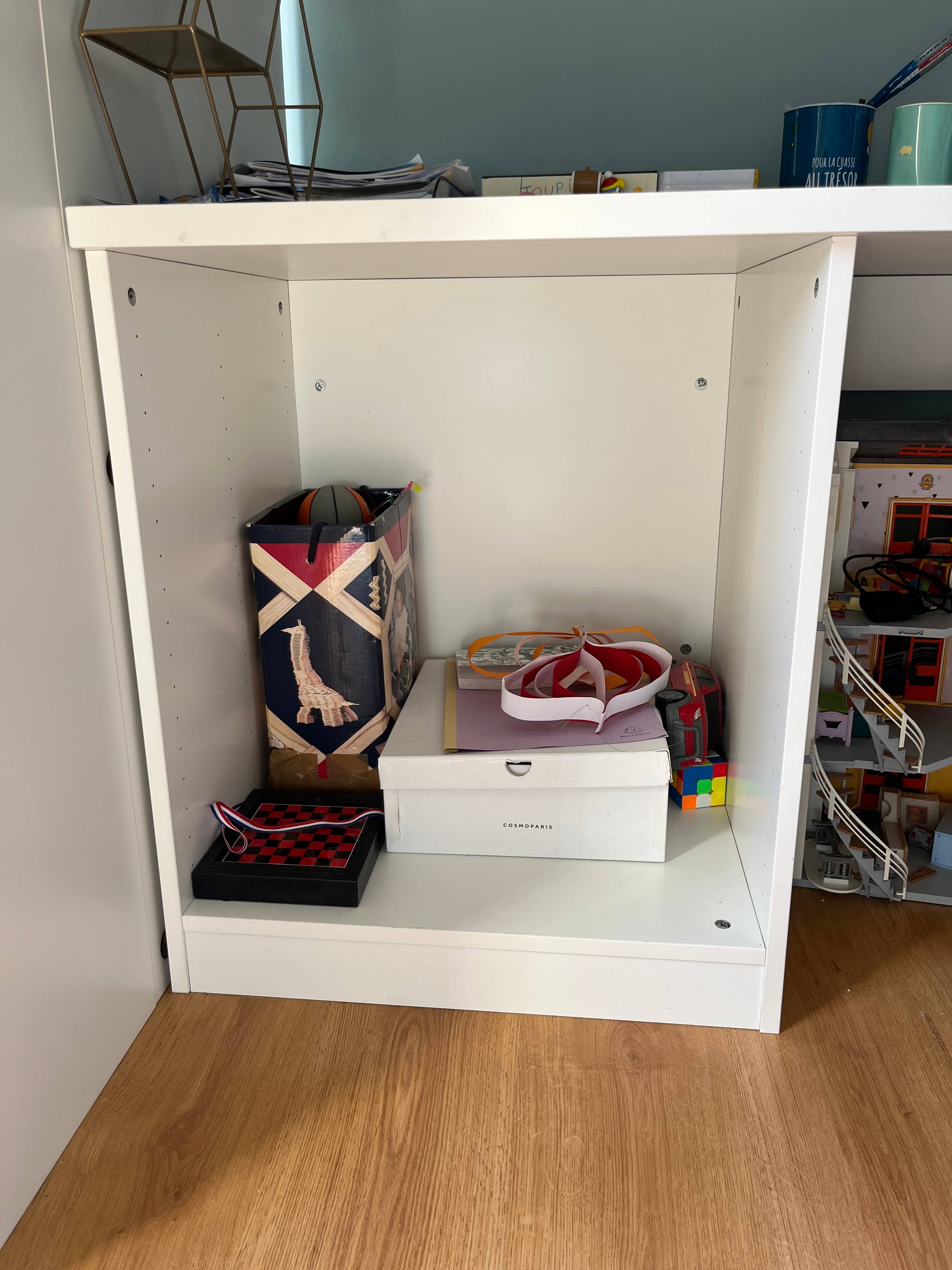 Lit enfant bureau mezzanine Ikea (Smastad) on Gens de Confiance