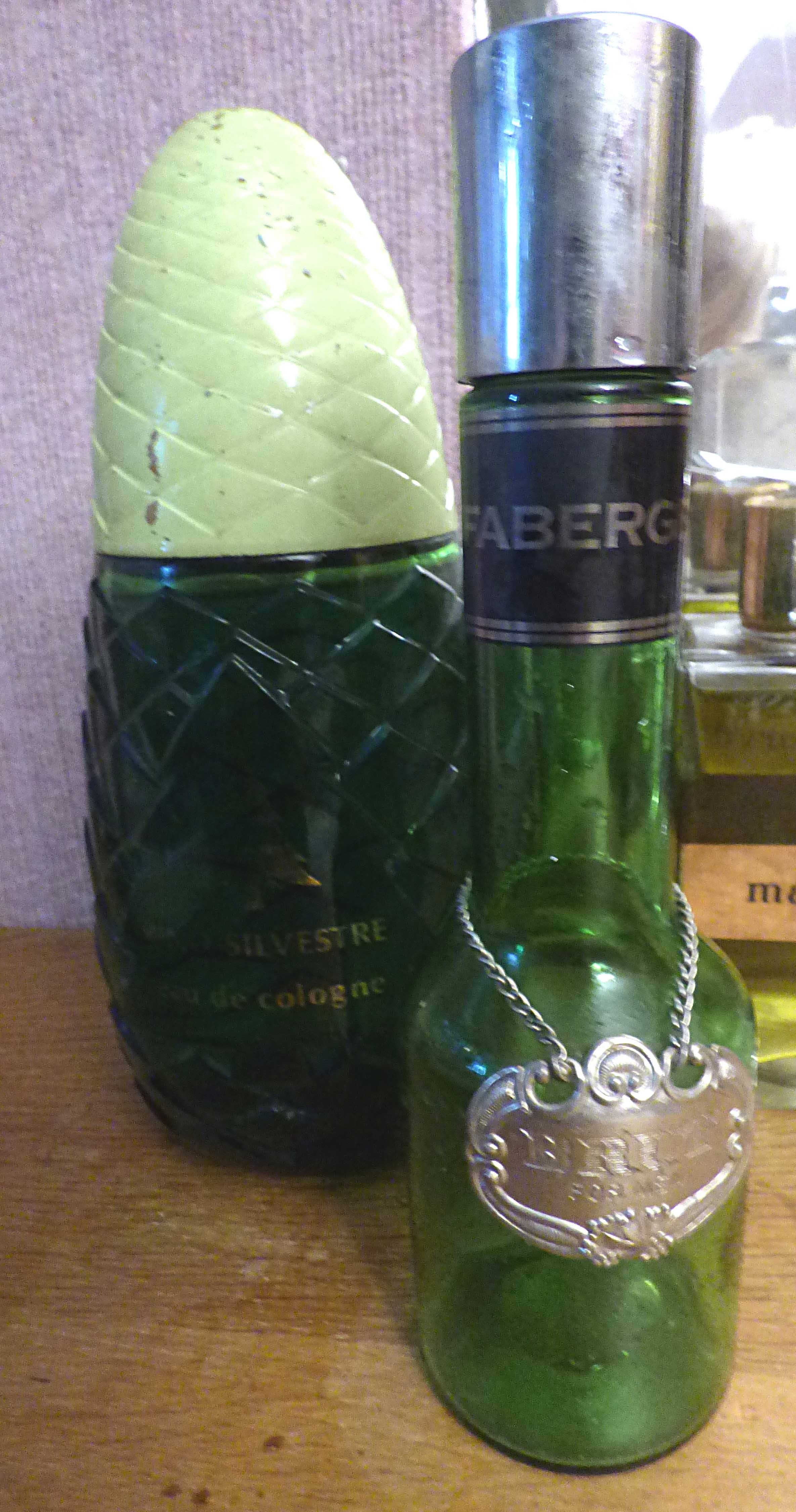 Flacons factices géant pour homme Pino Sylvestre et Brut de Fabergé sur ...