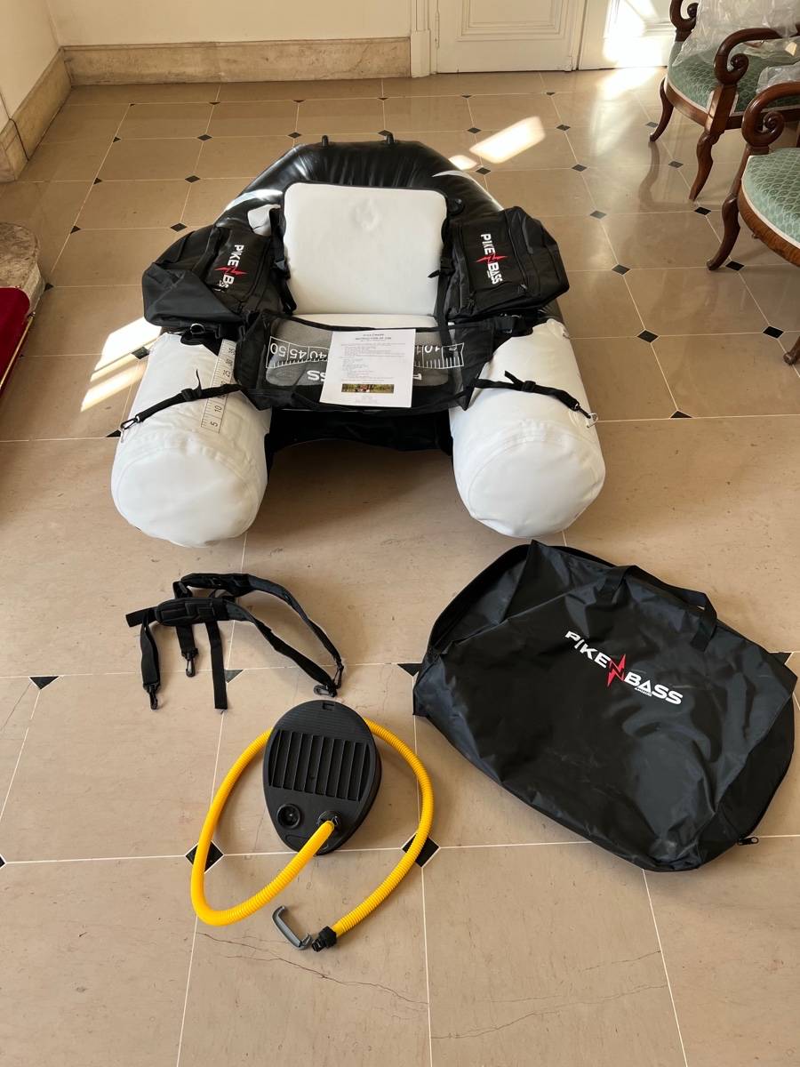 Float tube neuf on Gens de Confiance