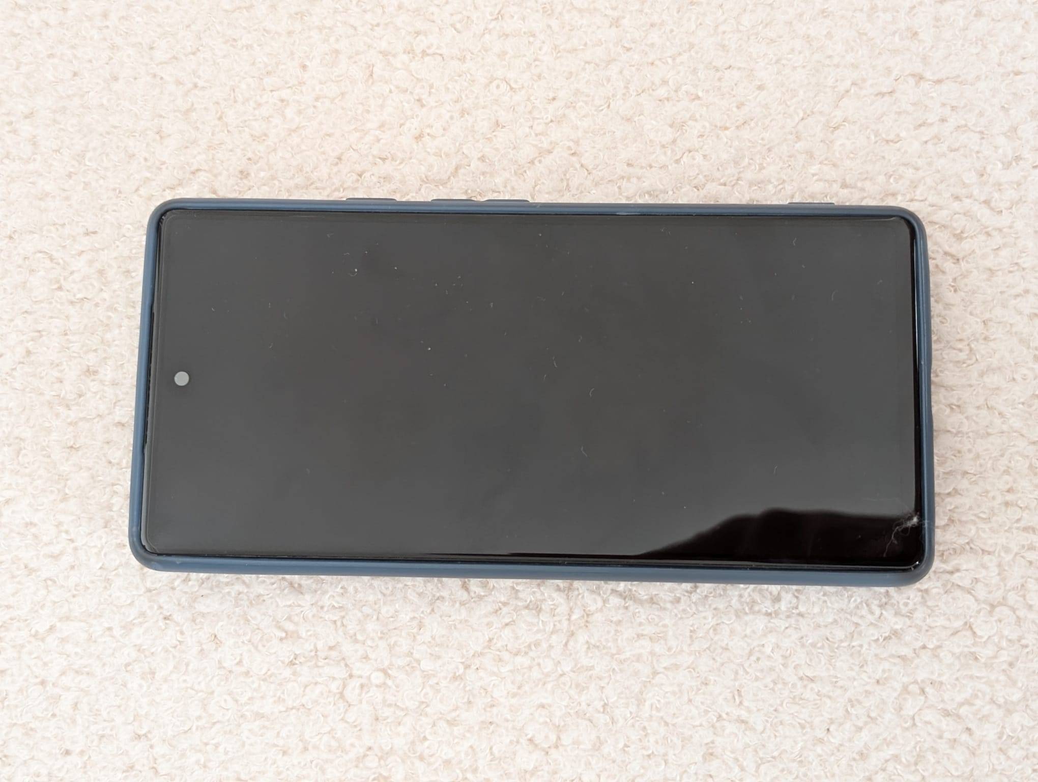 Google Pixel 6 – 128 Go – fonctionne (écran cassé) sur Gens de Confiance