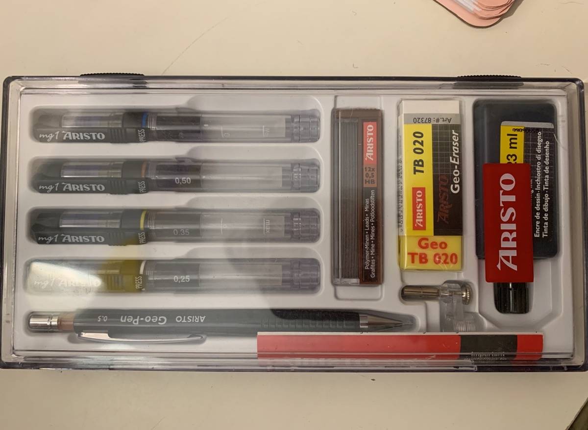 Isograph stylos pour dessin technique sur Gens de Confiance