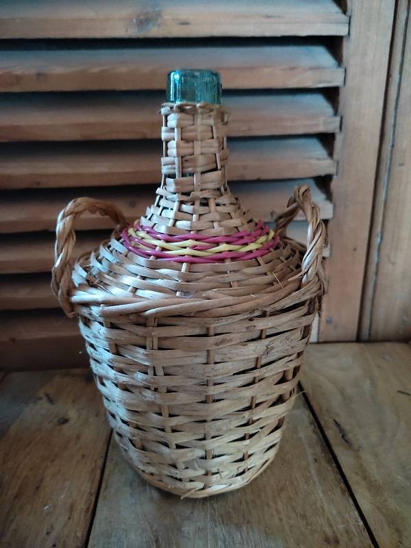 Dame jeanne Bonbonne Bouteille Touque verre bleuté osier on Gens de ...