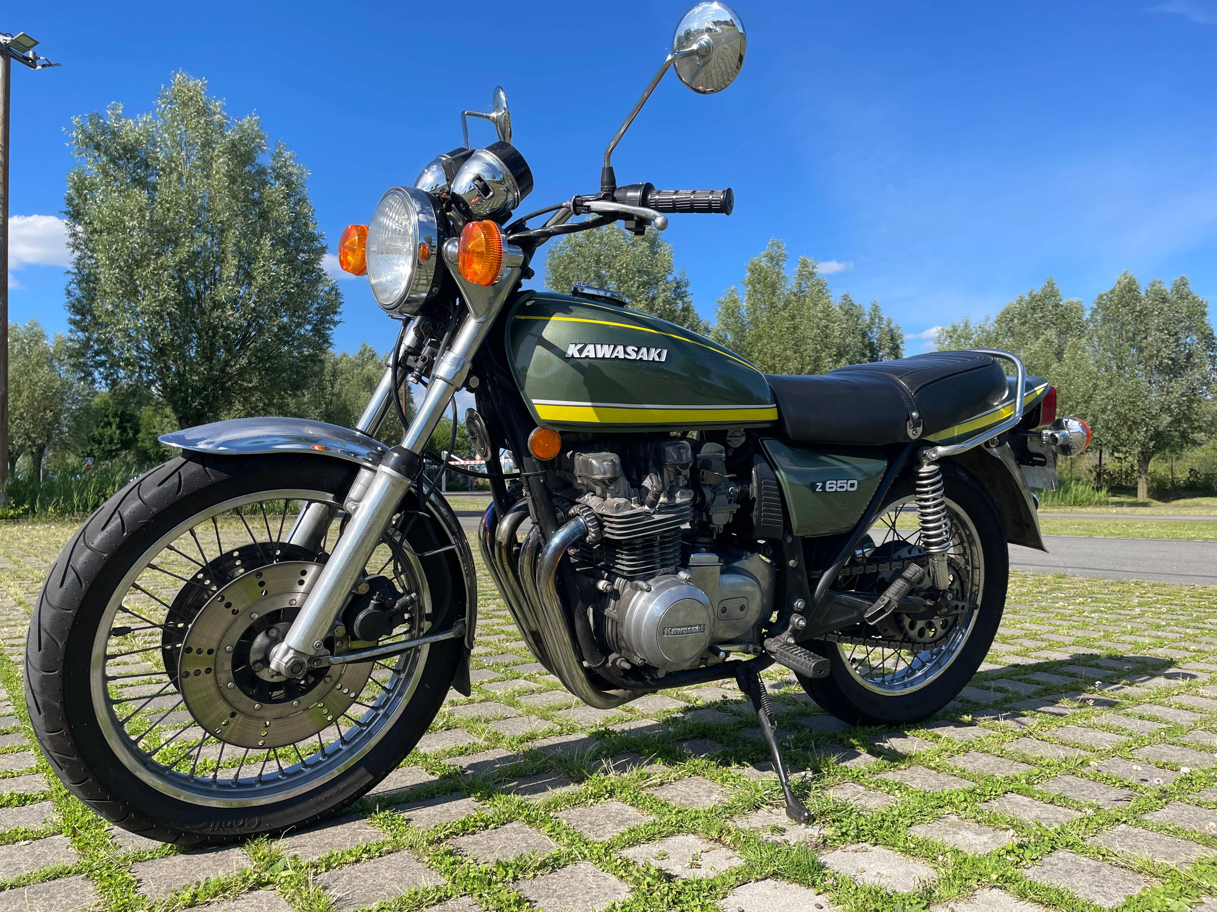 Kawasaki kz650 de 1980 60000km on Gens de Confiance