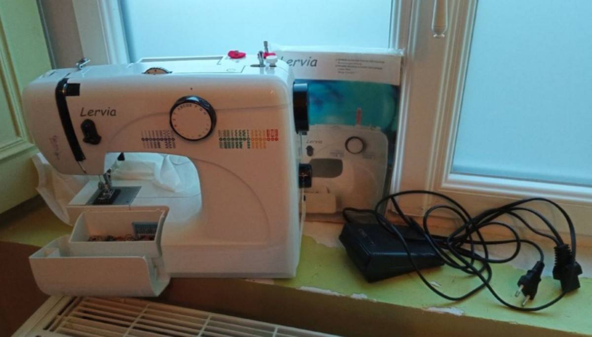Lervia machine à coudre sur Gens de Confiance