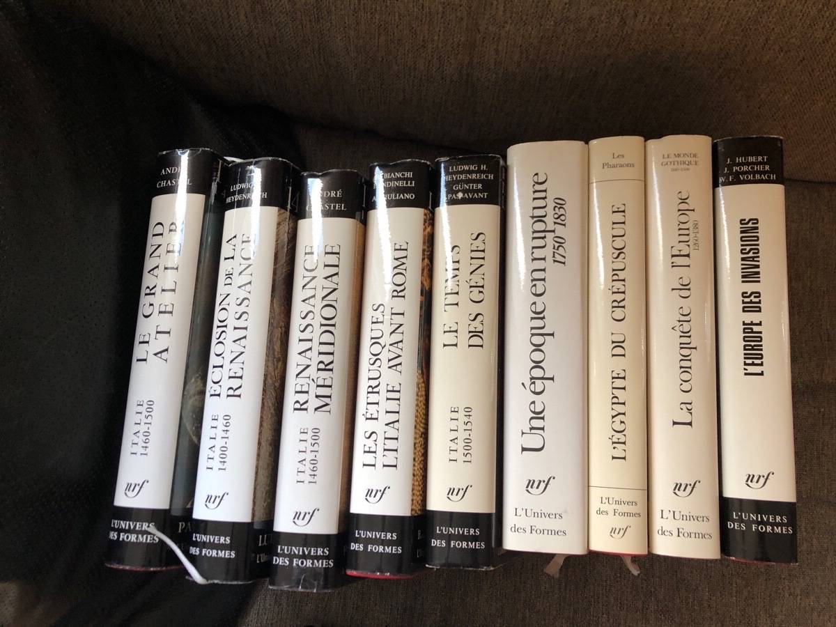 Lot de 9 livres de la collection L’Univers des Formes (Gallimard) sur Gens de Confiance