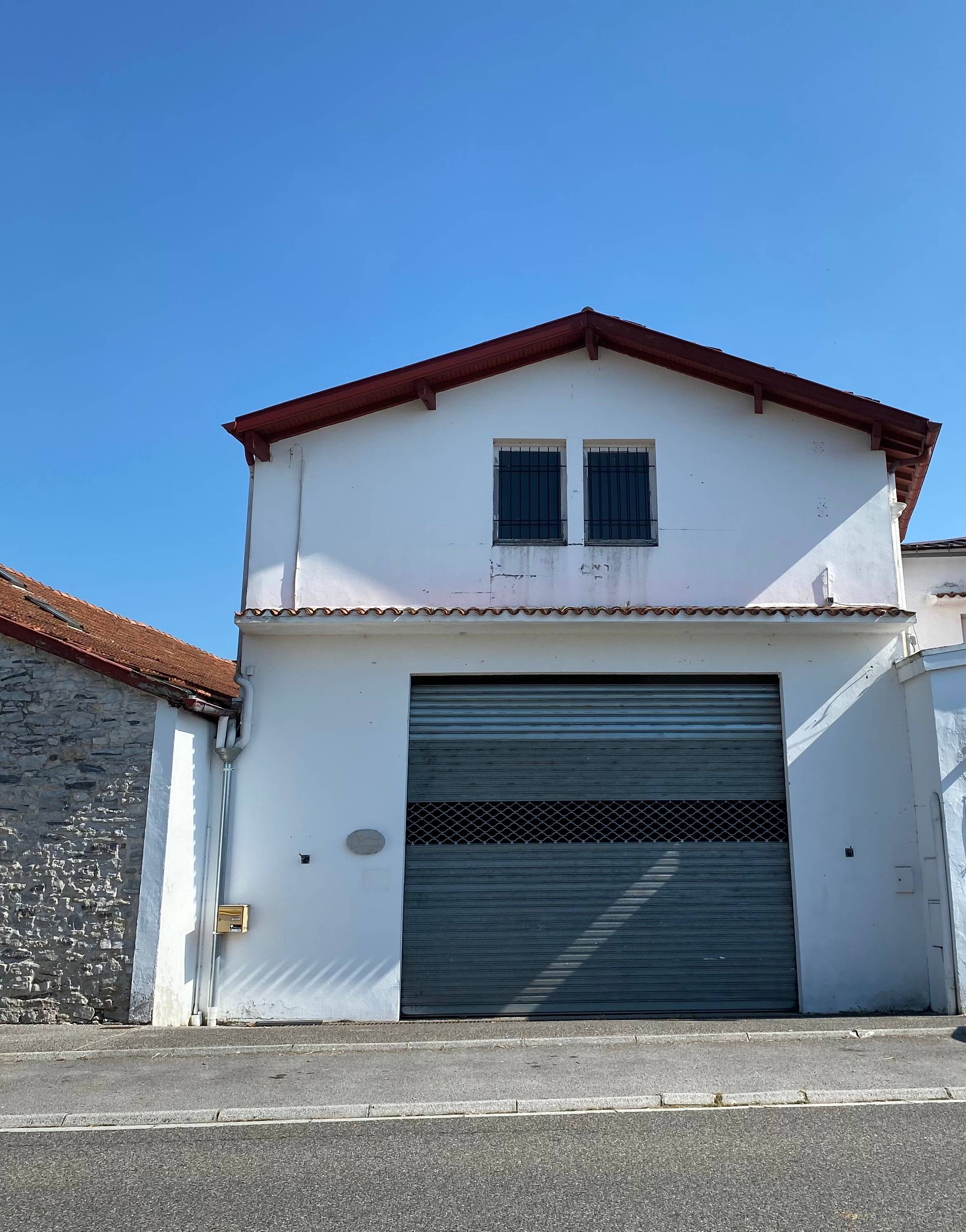 Local commercial - 400m², Bidache (64) sur Gens de Confiance