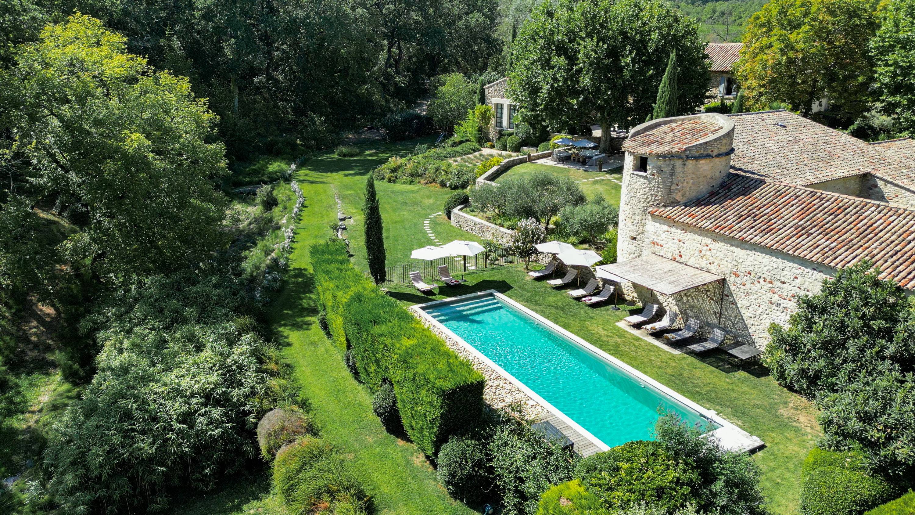 Loue maison de luxe - Vacances Luberon en Provence - 5 à 8 chambres, 19 ...