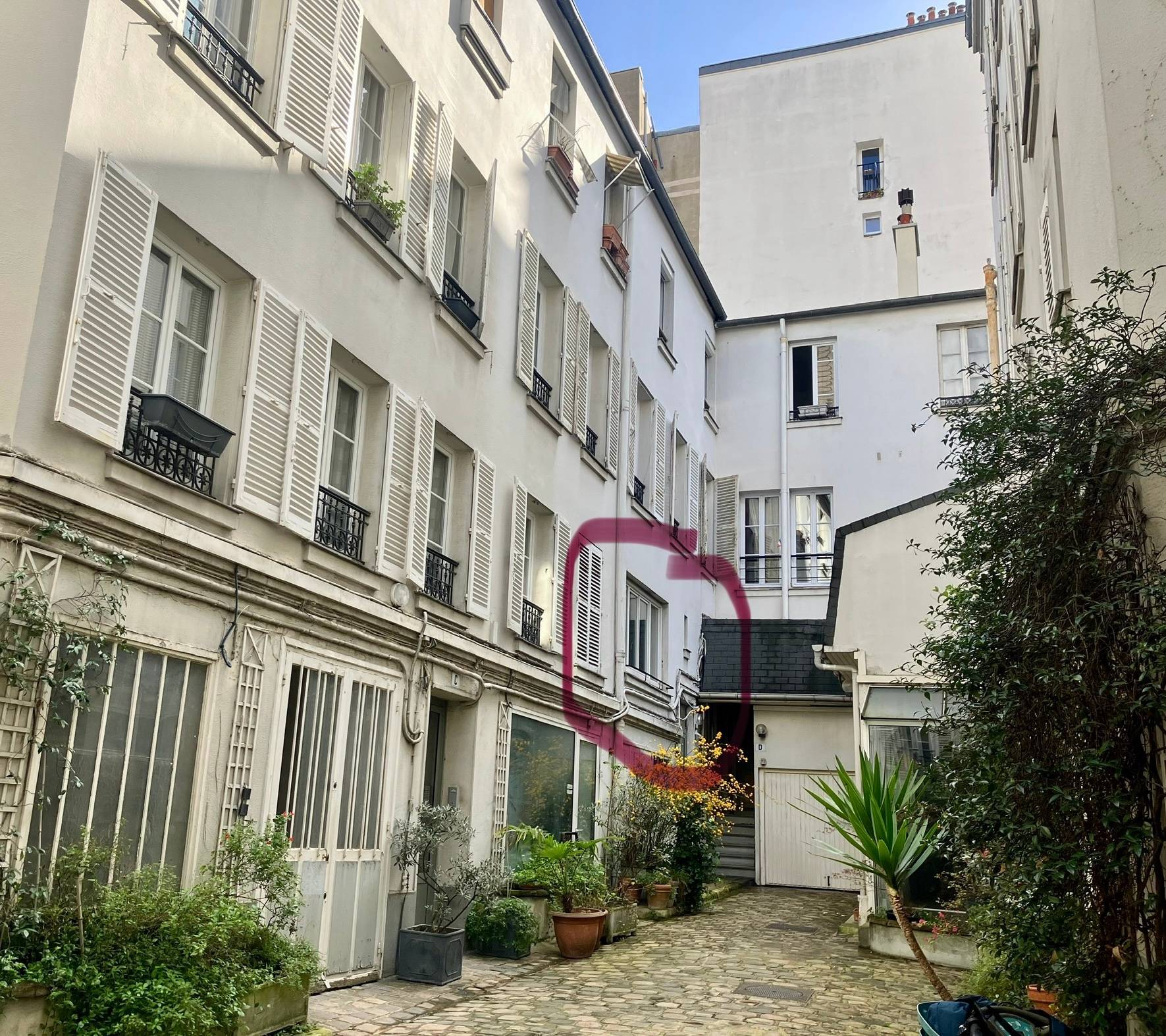 Loue studio 9ème arrondissement Mai et Juin 2024 - Paris 9ème on Gens ...