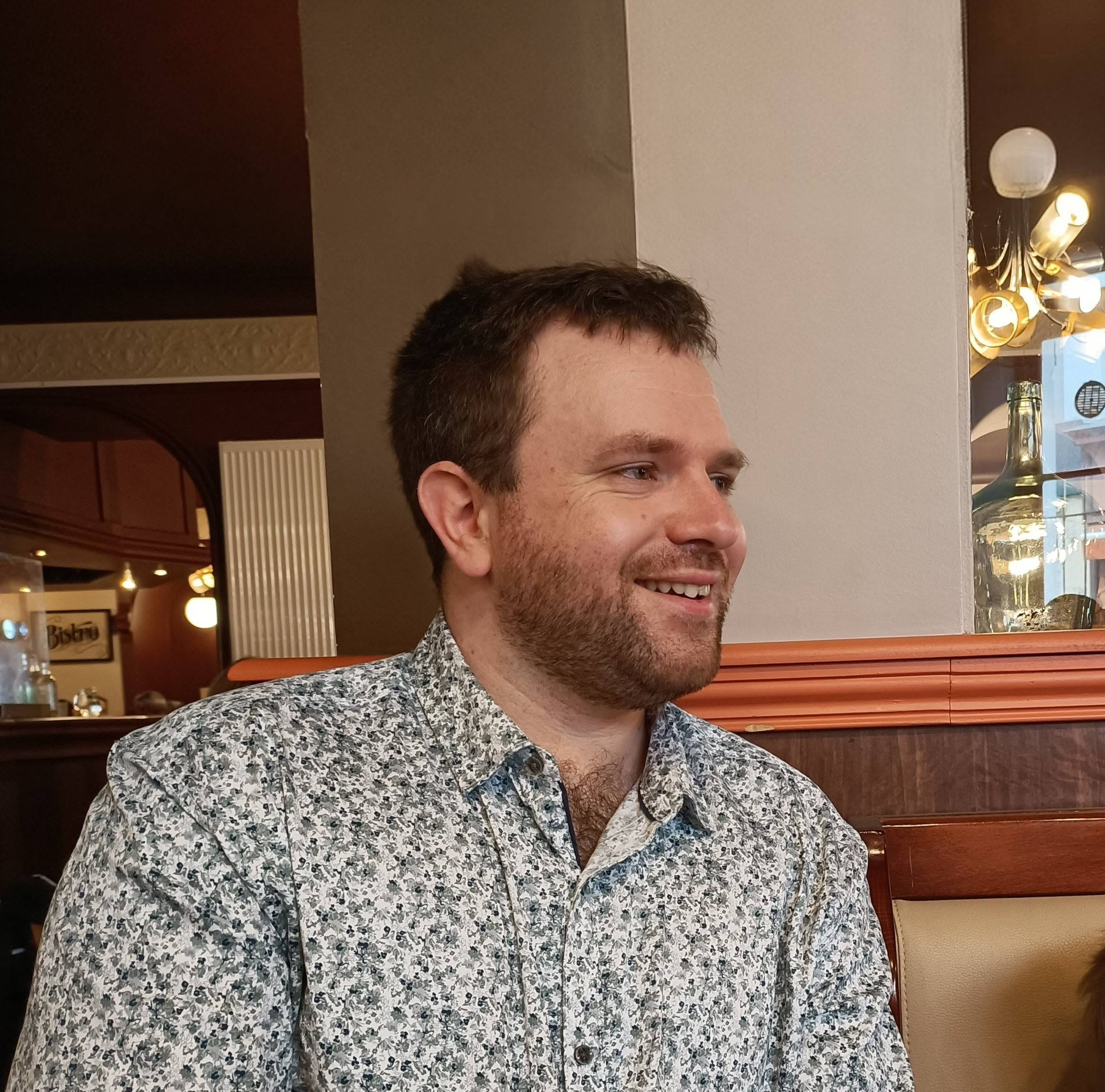 Cours de maths & Physique-Chimie par professeur diplômé – Lycée & Prépa sur Gens de Confiance