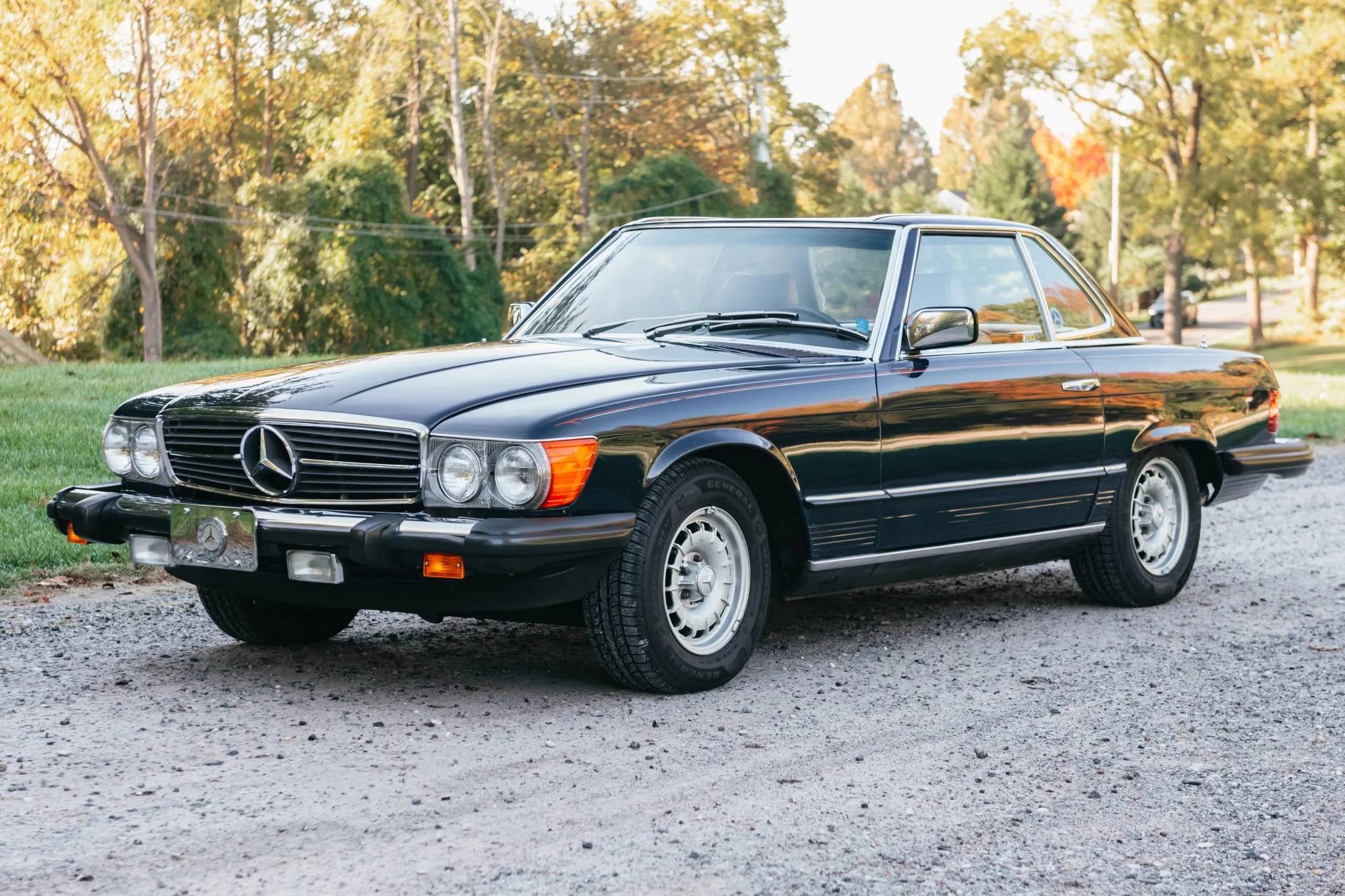1982 Mercedes-Benz 380SL on Gens de Confiance