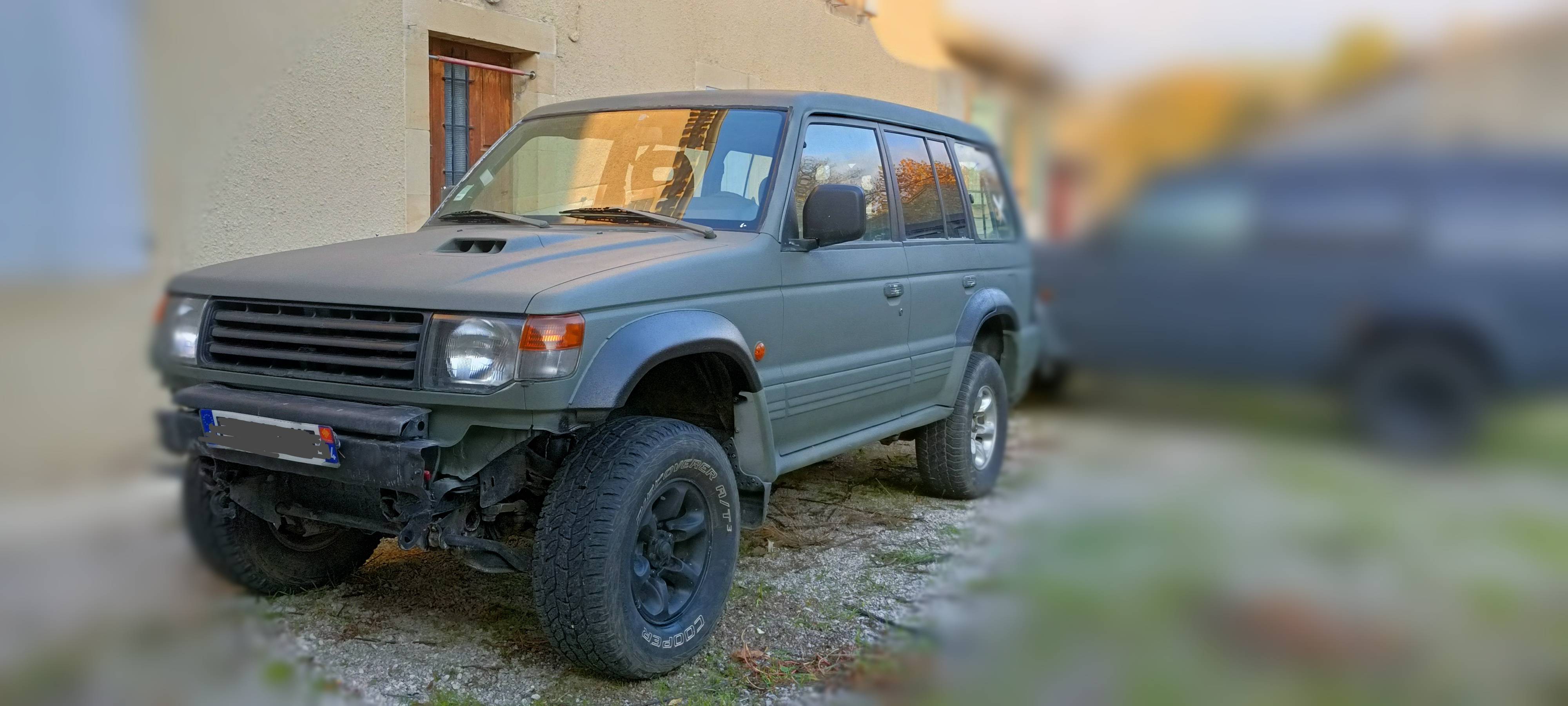 Mitsubishi 4x4 Pajero II - 1997, 395000km on Gens de Confiance