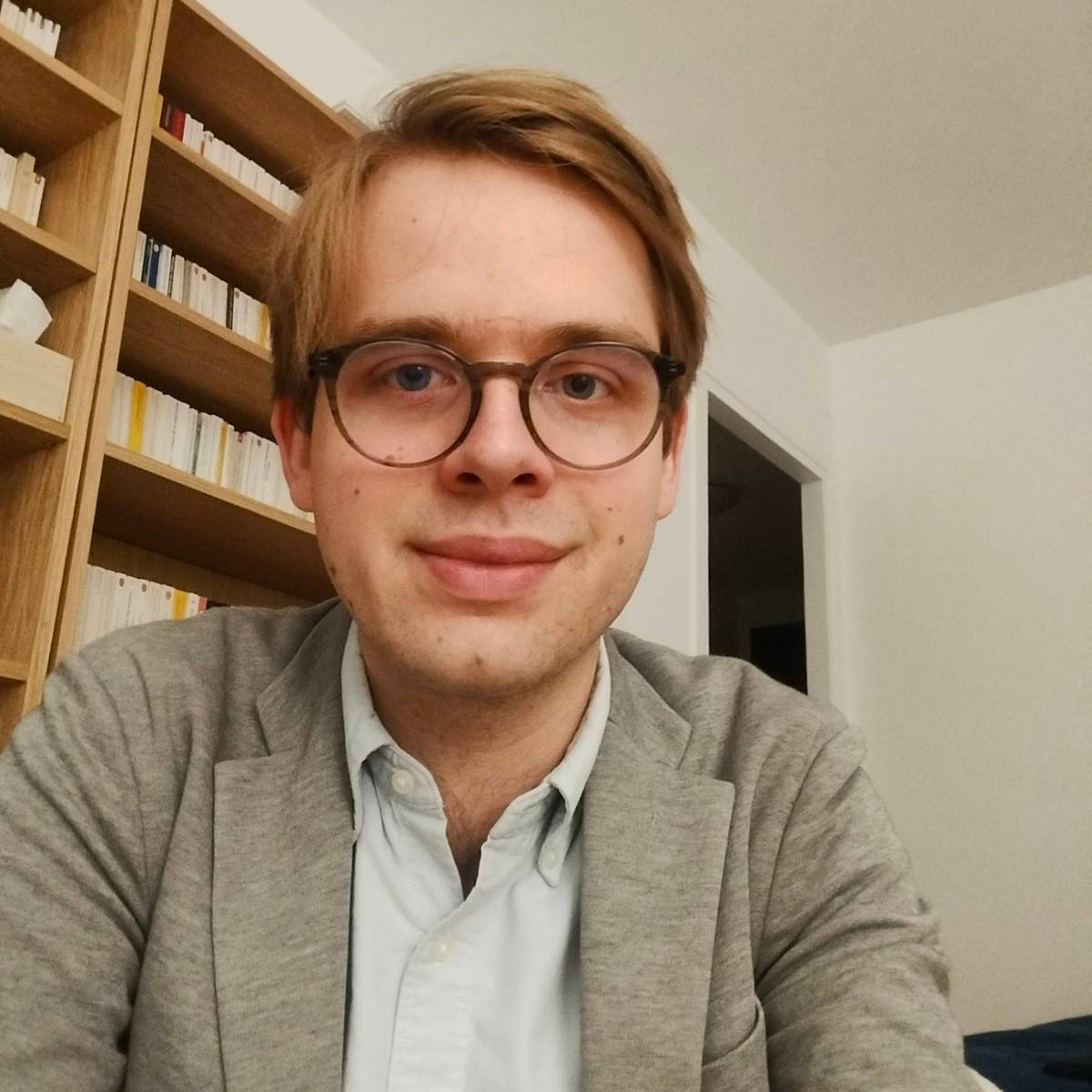 Normalien agrégé donne cours de philosophie tous niveaux on Gens de ...