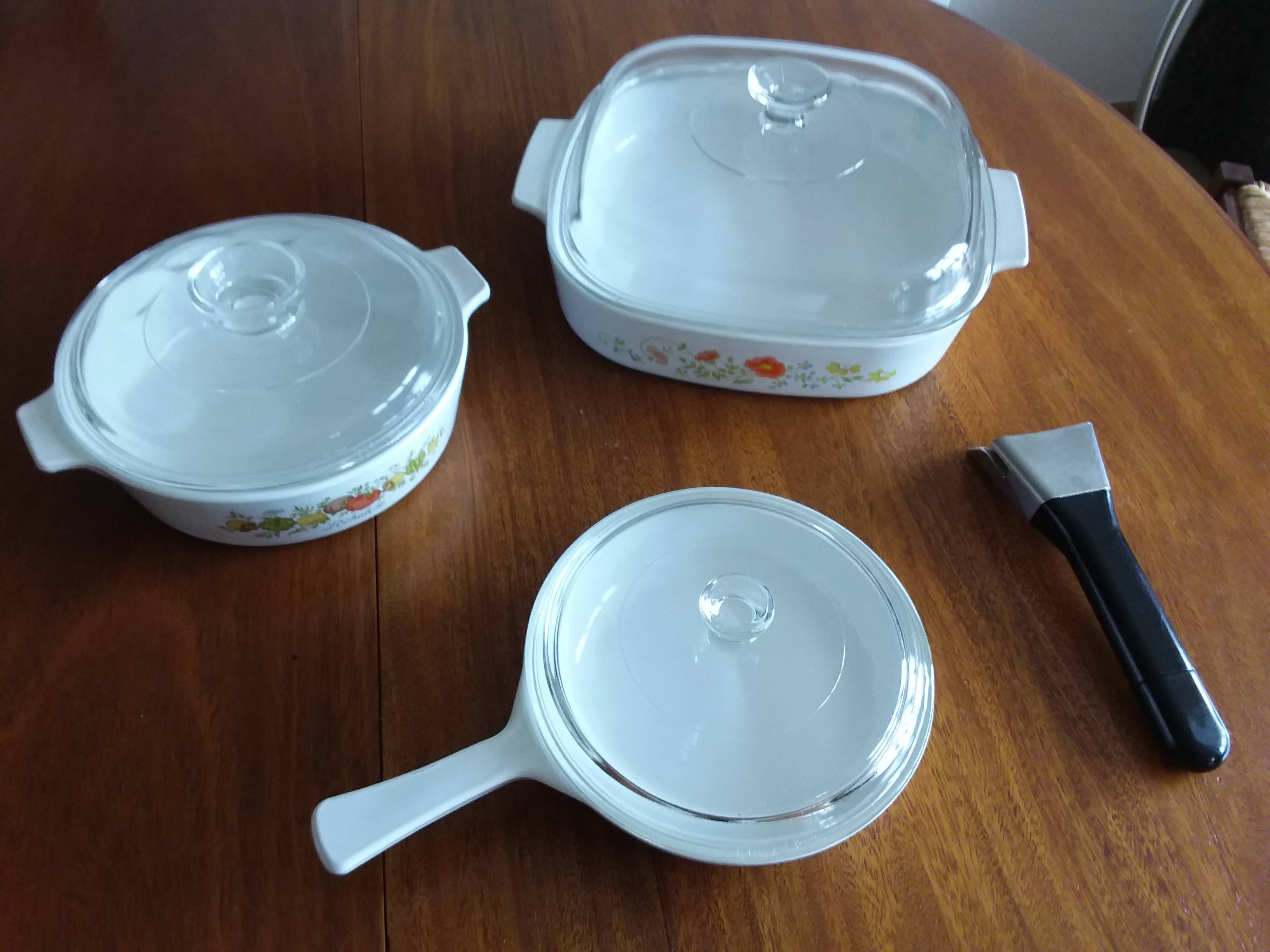 Plats Pyroflam avec couvercles et poignée on Gens de Confiance