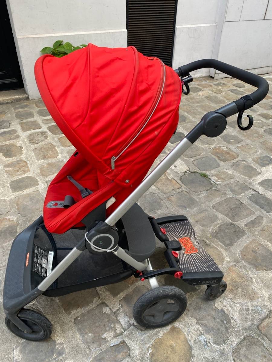 Poussette stokke et planche sur Gens de Confiance