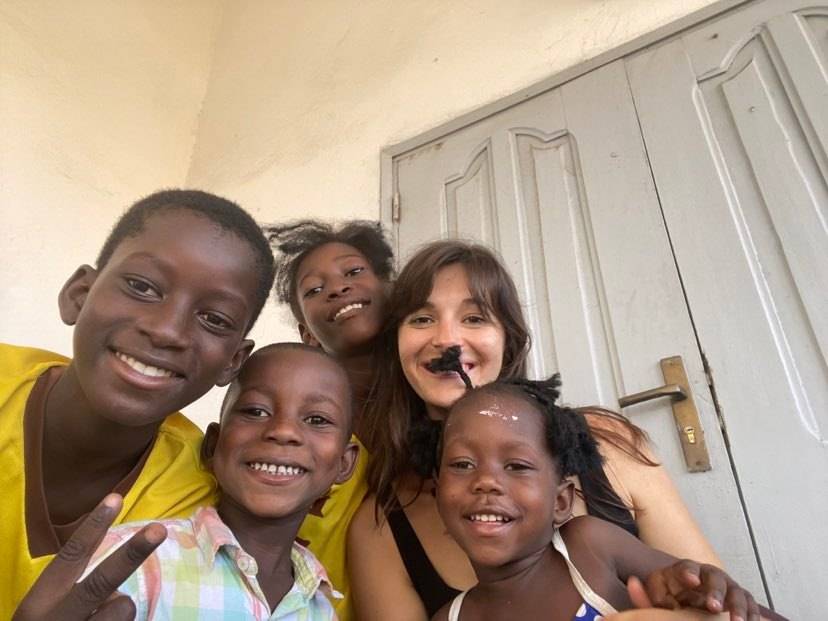 Propose de baby-sitting juillet et août sur Gens de Confiance