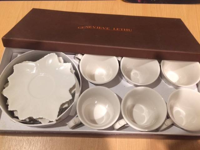 Service à café/thé Feuilles Geneviève Lethu on Gens de Confiance